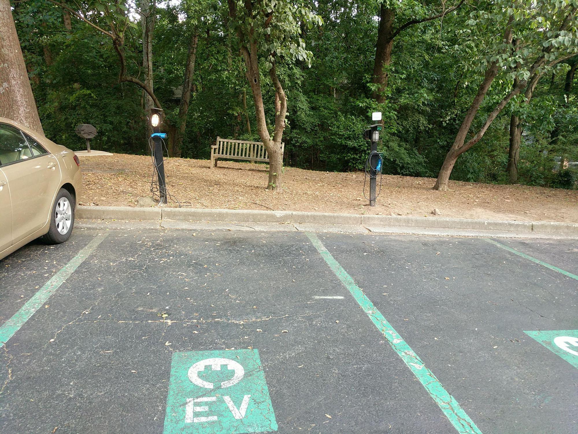 Kinstone River Apartments | Atlanta, GA | EV Station