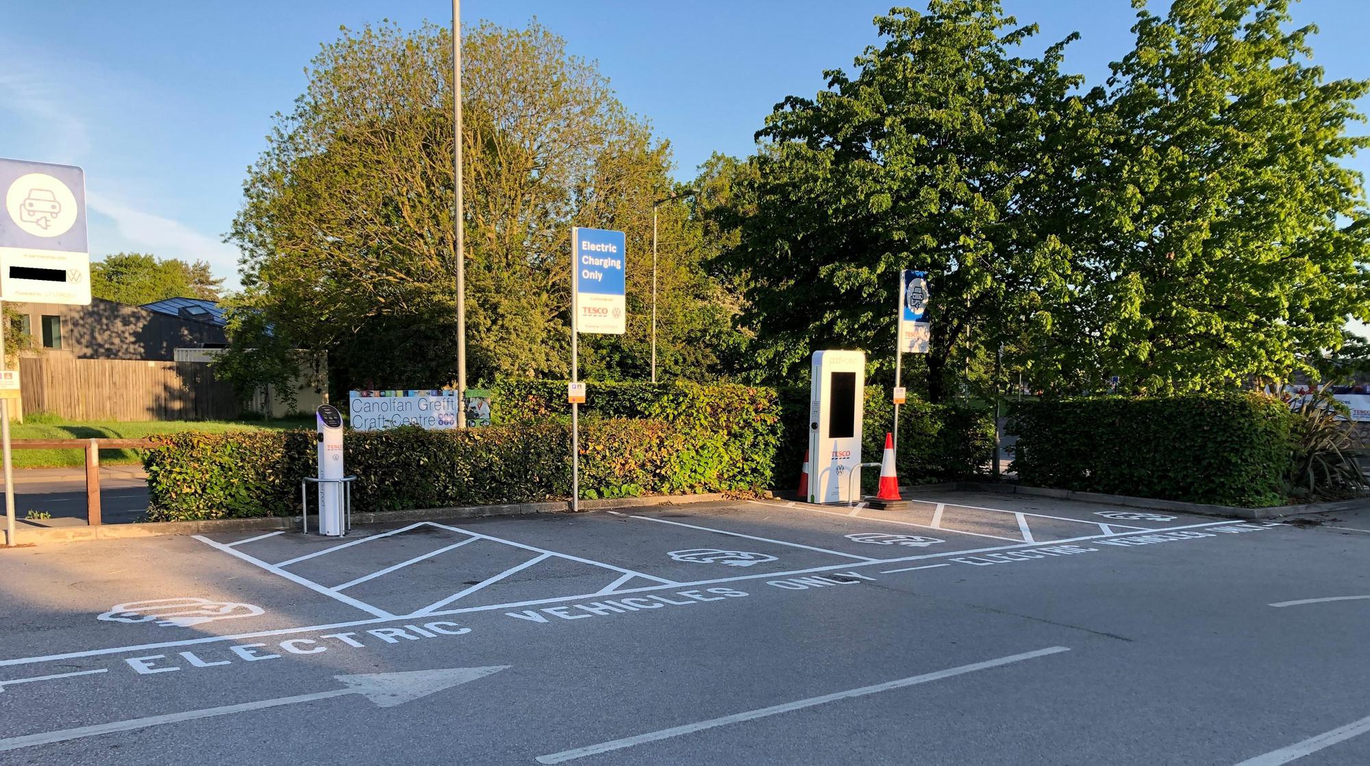 Tesco Superstore Ruthin | Lon Parcwr, Ruthin, LL15 1BB, United Kingdom ...