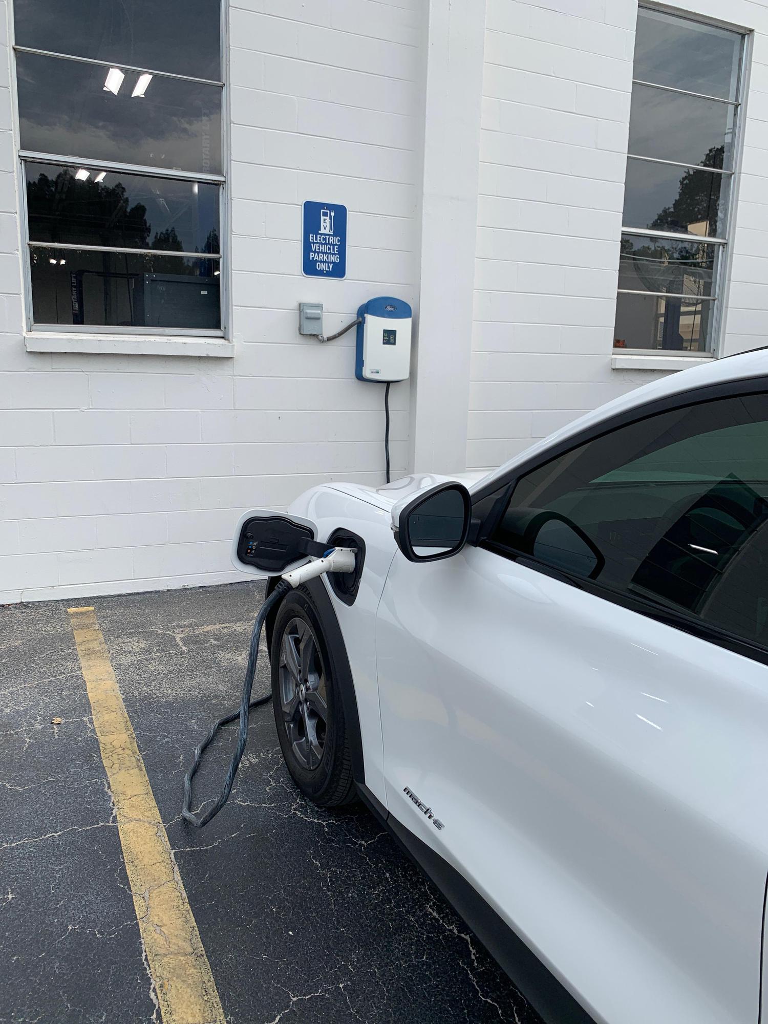 Kelly Ford | Melbourne, FL | EV Station
