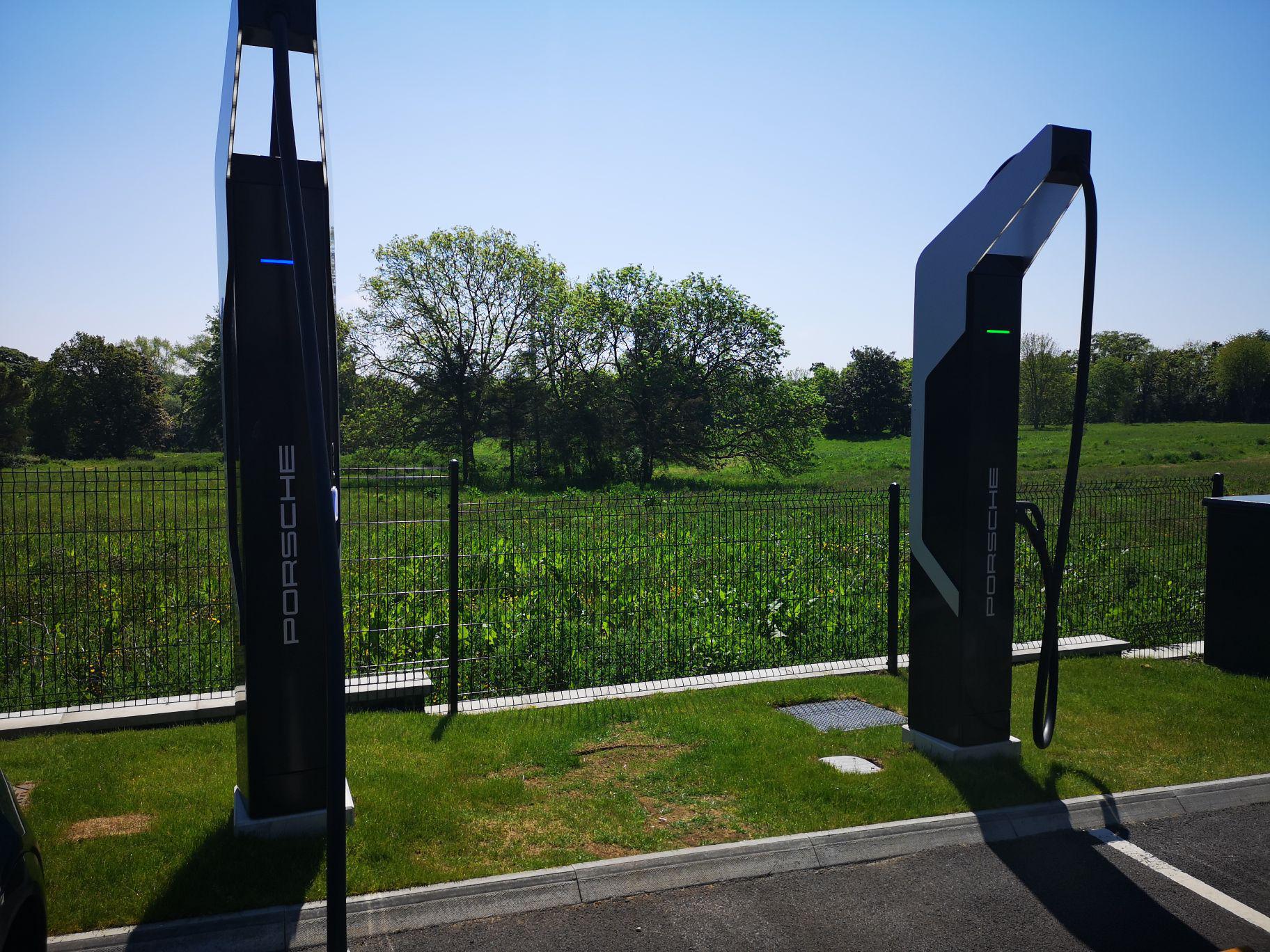 Porsche Centre Hull | Porsche Alder Road, Bridgehead Business Park ...