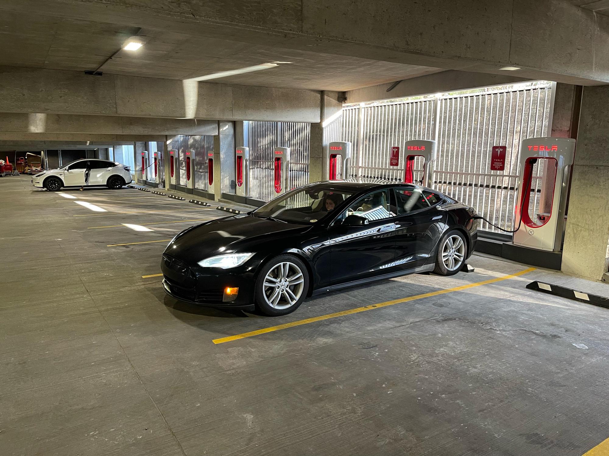 Target Parking Garage | Chicago, IL | EV Station