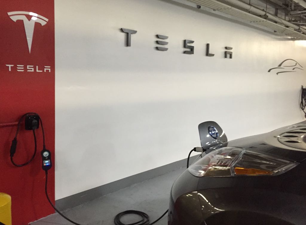 Westfield Century City - Tesla | Los Angeles, CA | EV Station