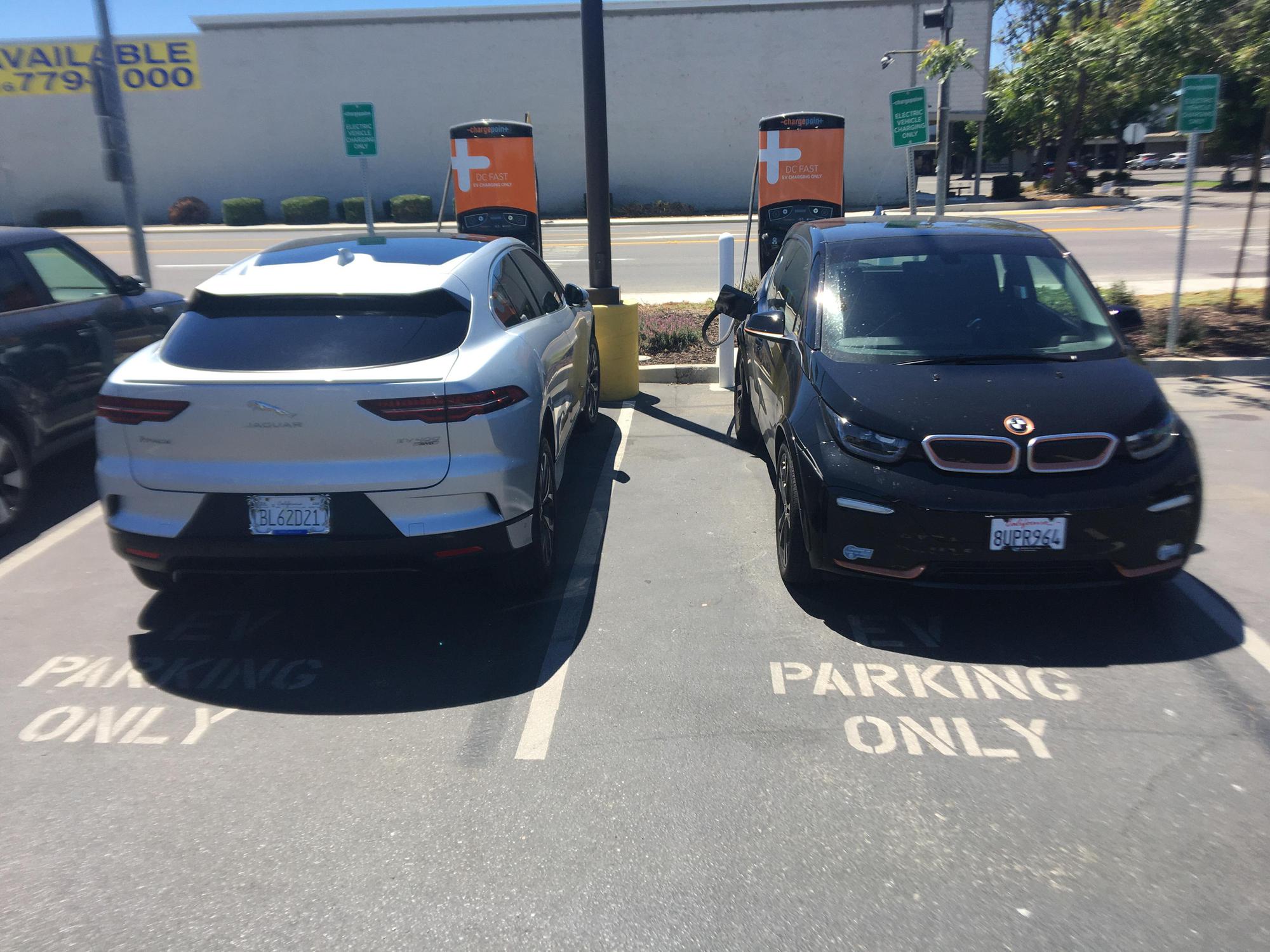 Save Mart | Los Banos, CA | EV Station