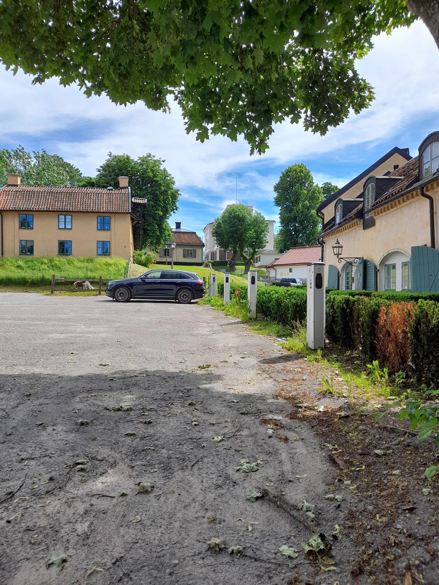Hufvudsta Gård | Huvudsta Allé 21, 171 73 Solna, Sverige | EV Station
