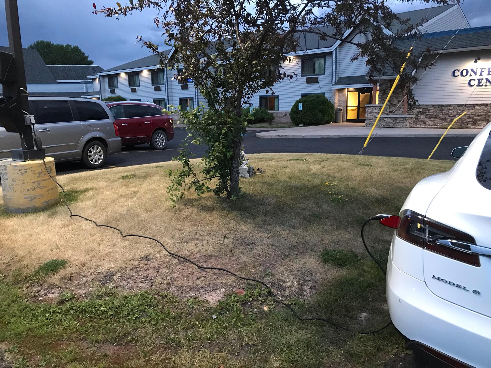 AmericInn by Wyndham | Ashland, WI | EV Station