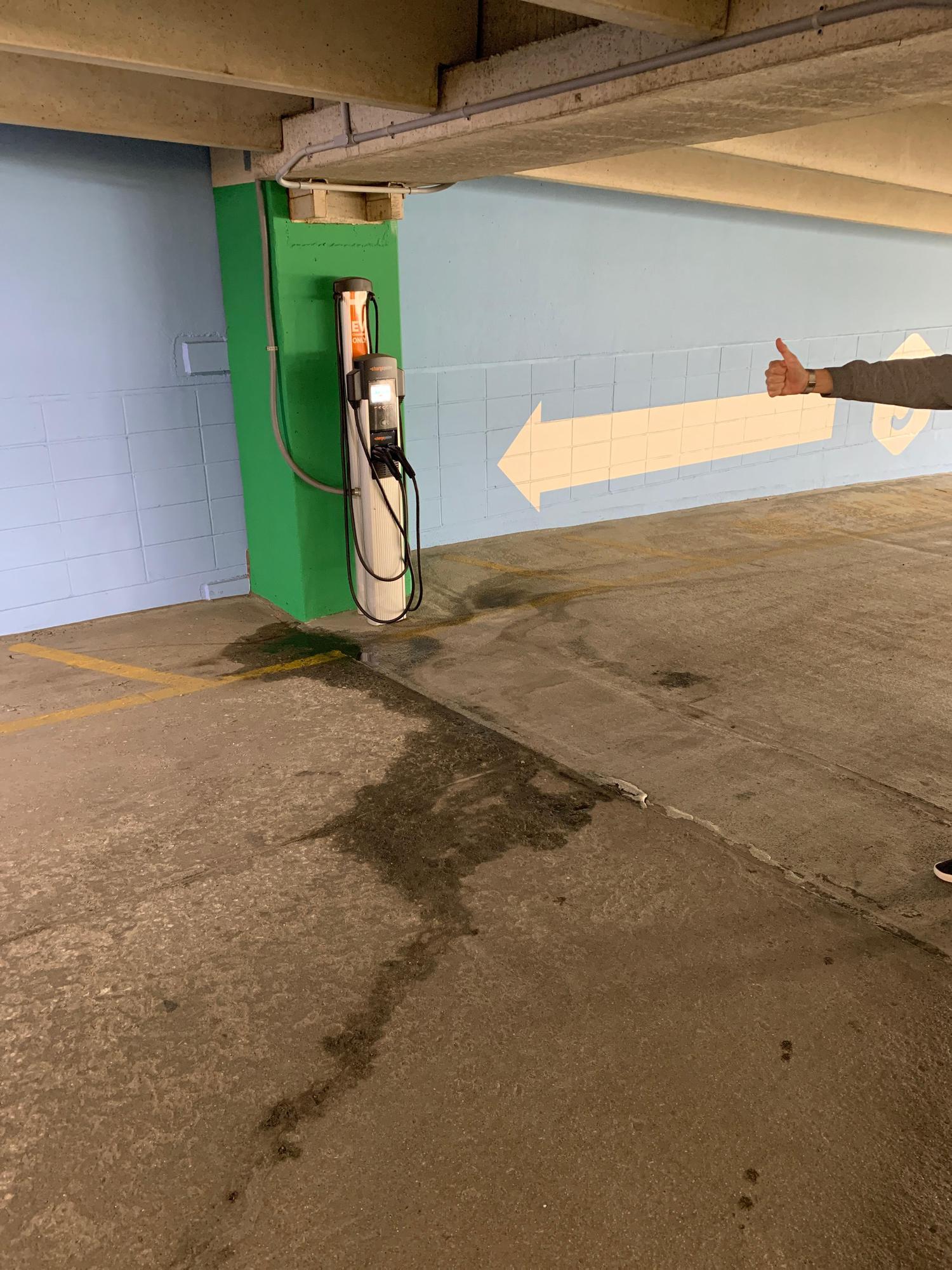 Market Tower Parking Garage | Indianapolis, IN | EV Station