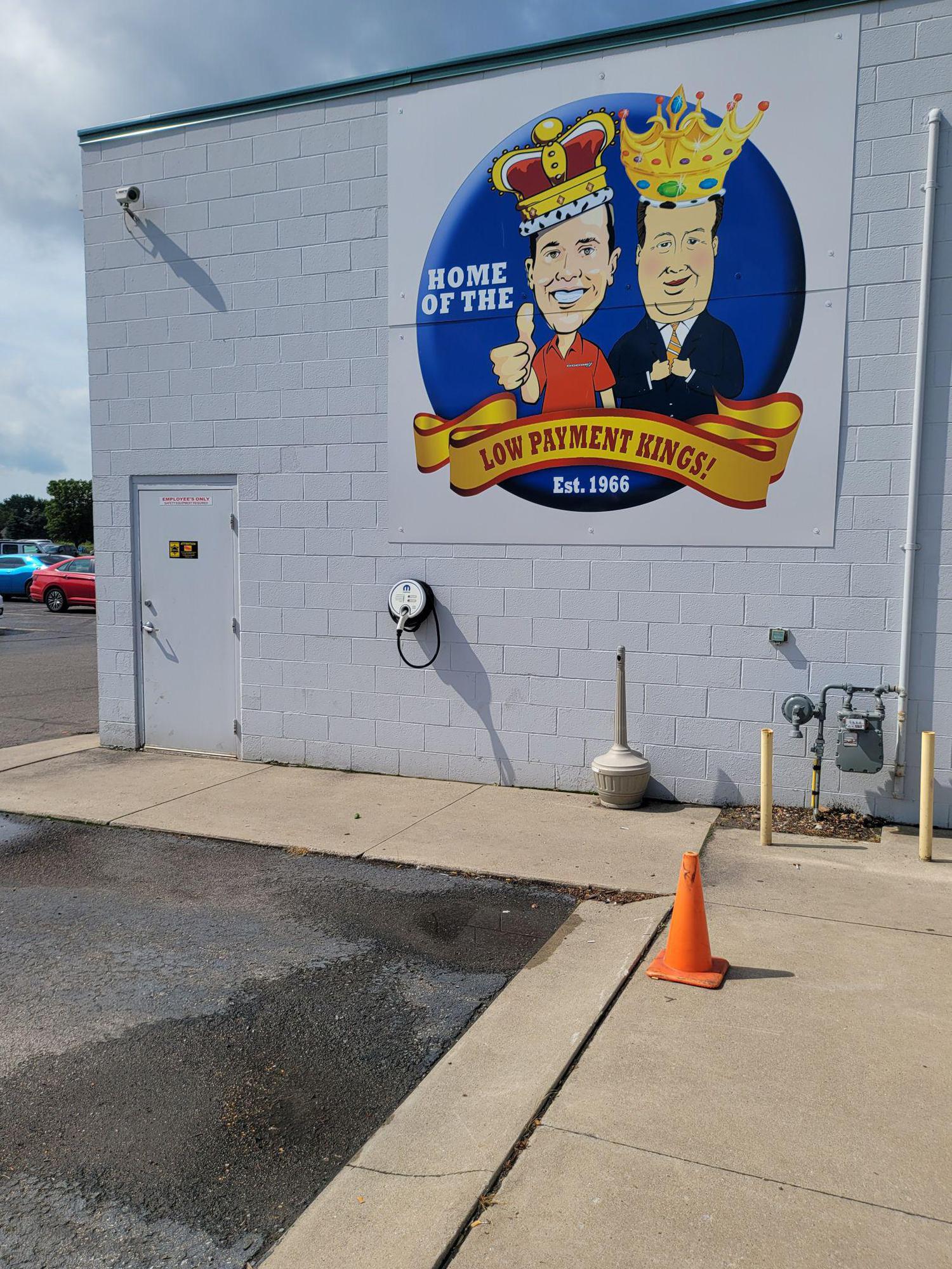 Monroe Dodge Chrysler Jeep | Monroe, MI | EV Station