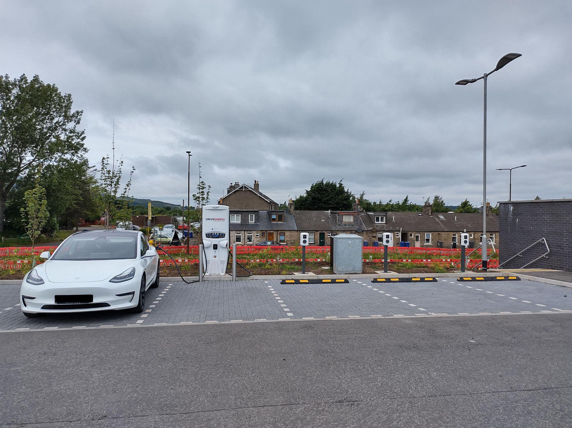 Straiton Retail Park | Straiton, Scotland | EV Station