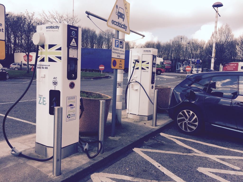 Moto Trowell M1 Northbound | Trowell, England | EV Station