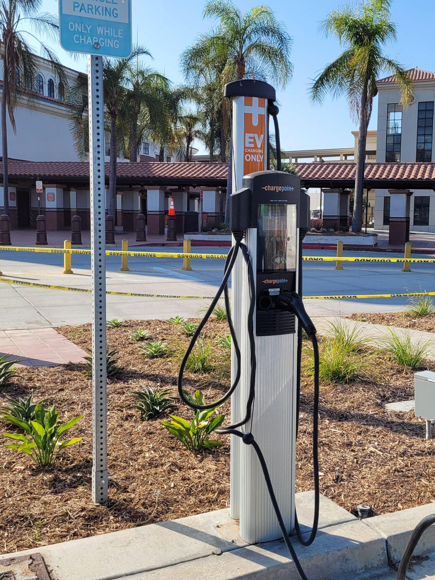Santa Ana Regional Transportation Center | Santa Ana, CA | EV Station