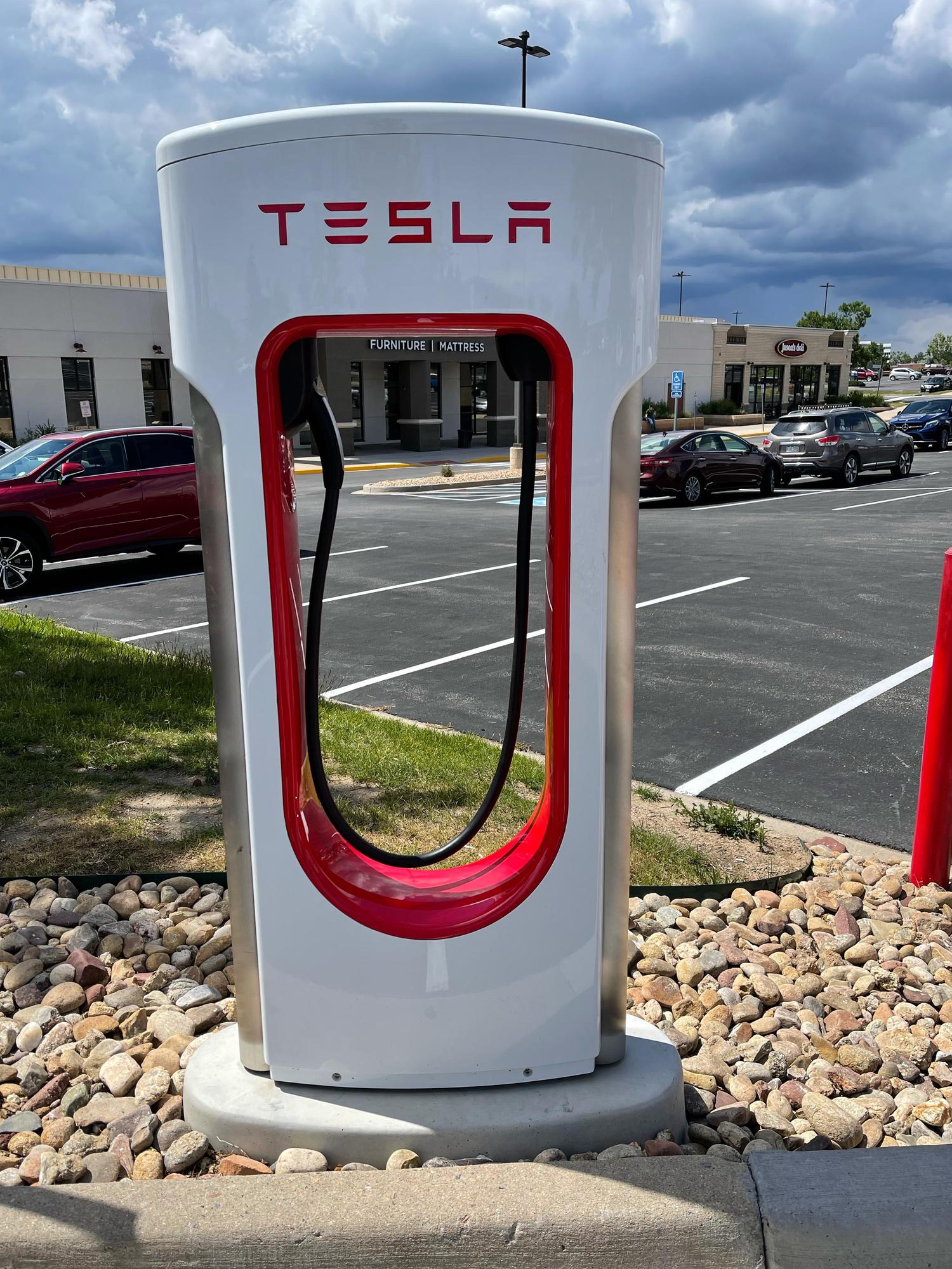 Centennial Promenade | Centennial, CO | EV Station