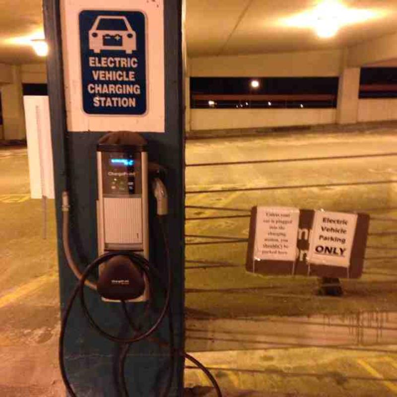 Spruce Tree Centre | St Paul, MN | EV Station