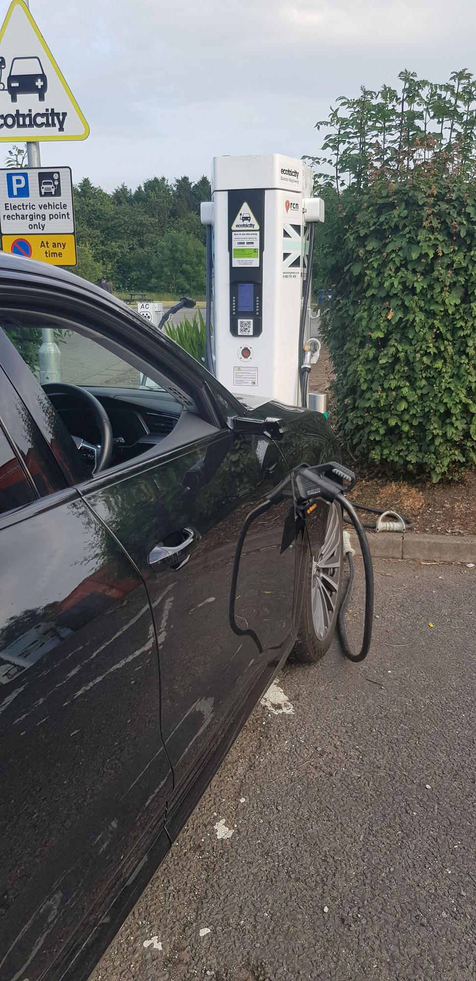 Welcome Break Gretna Green Services A74M (2) | Gretna, Scotland | EV ...