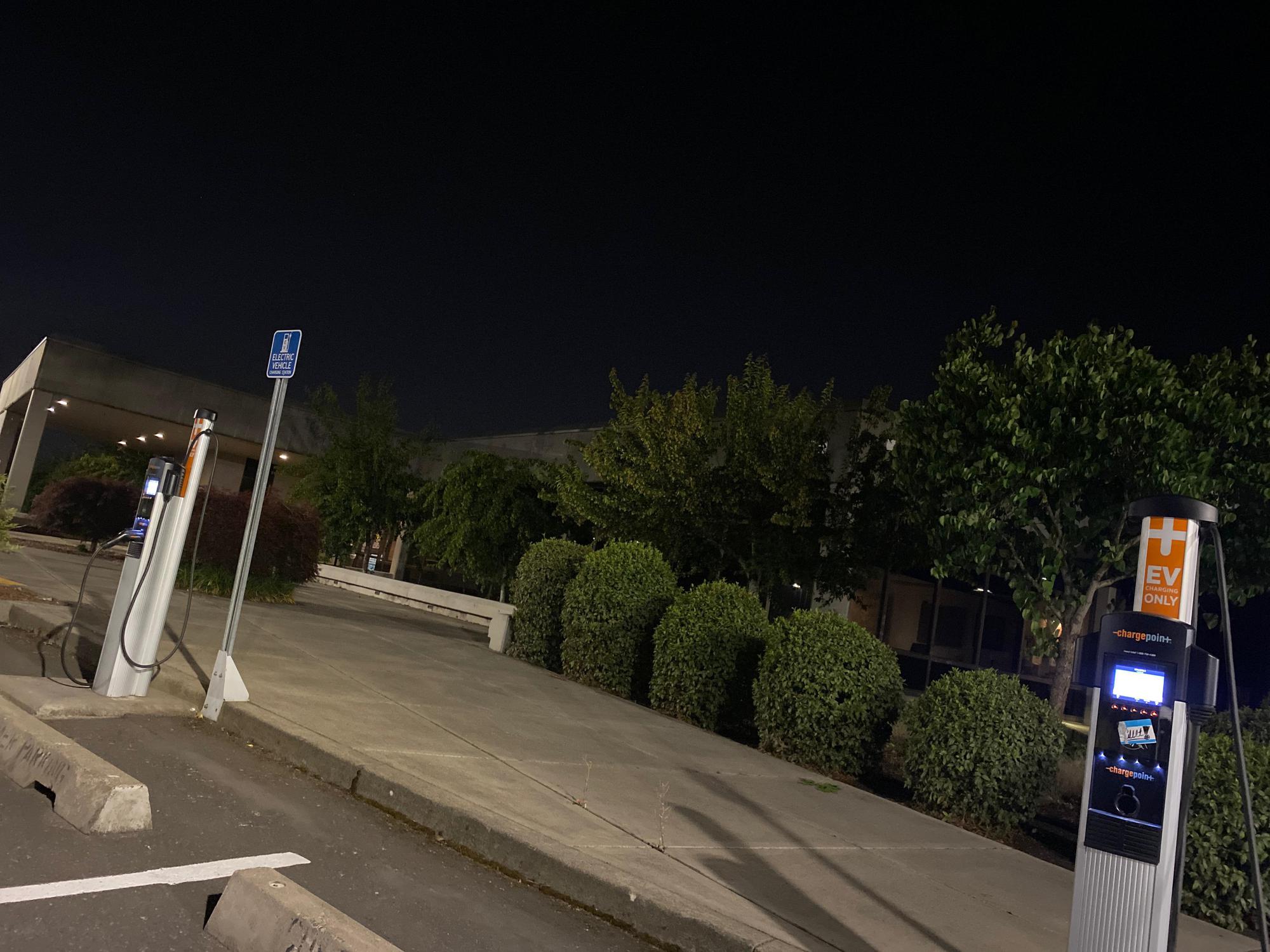 Clark Public Utilities Operations Center | Vancouver, WA | EV Station