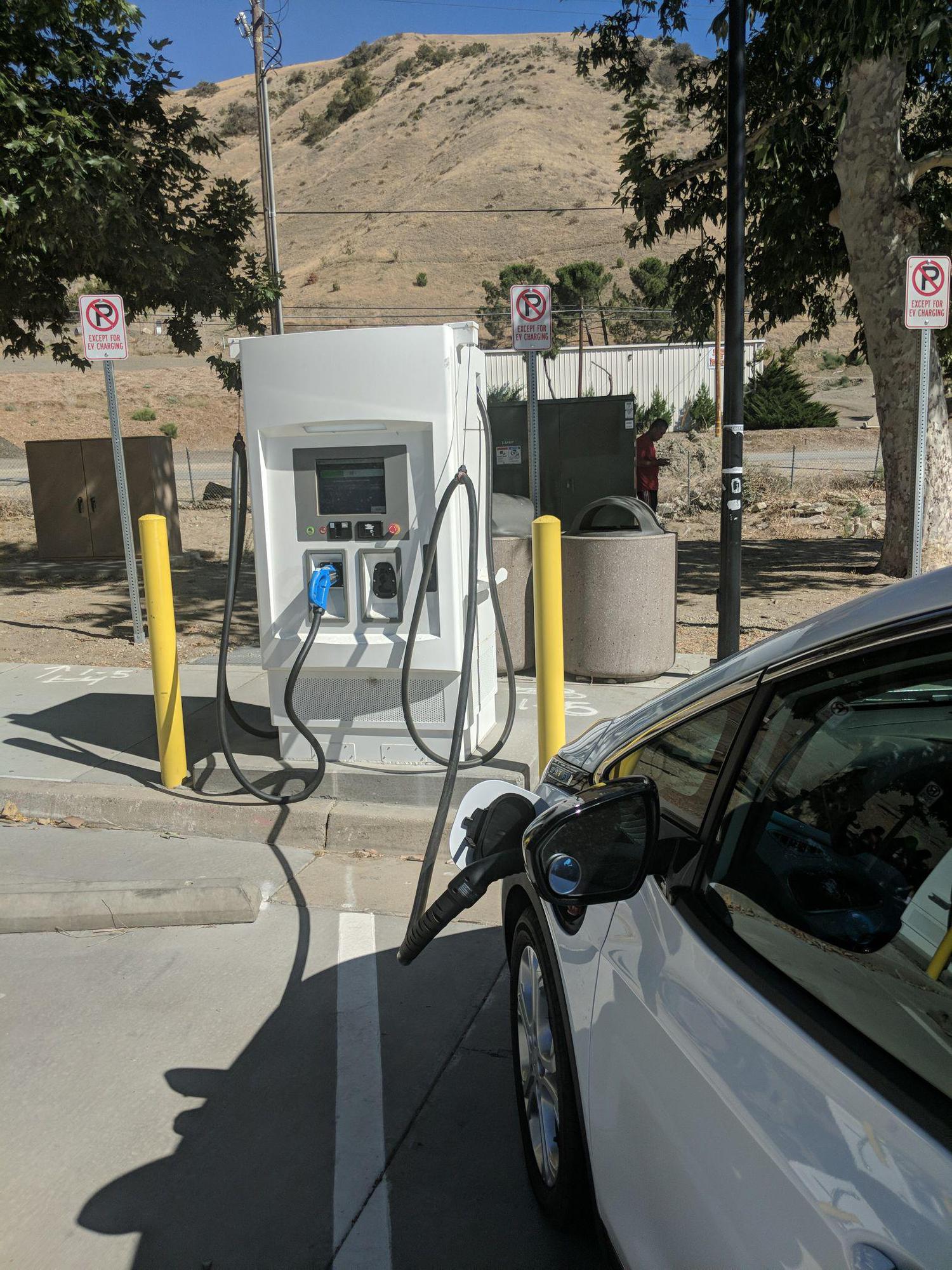 Tejon Pass Rest Area - Southbound | Lebec, CA | EV Station