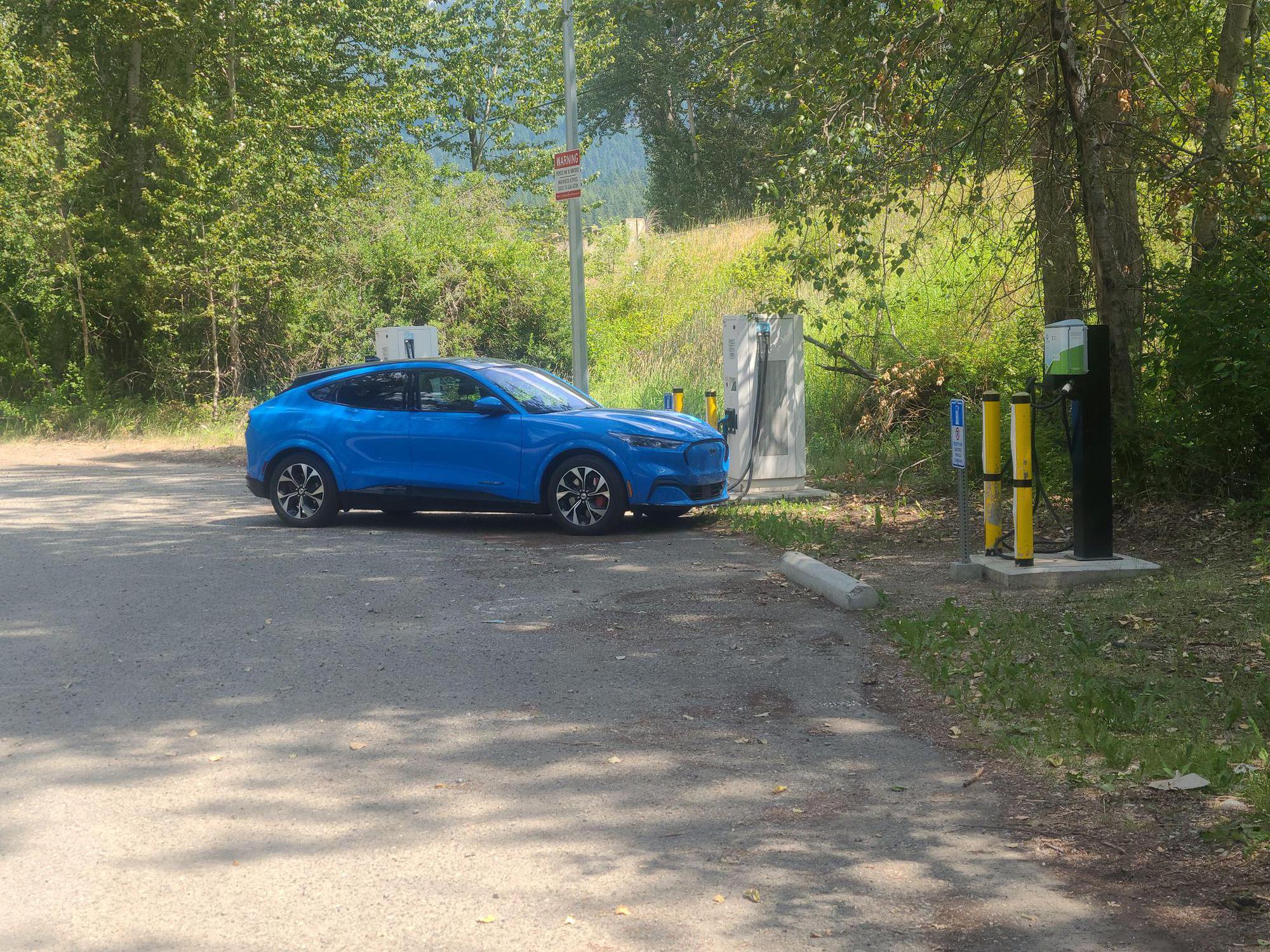 Little Fort Rest Area | Little Fort, BC | EV Station