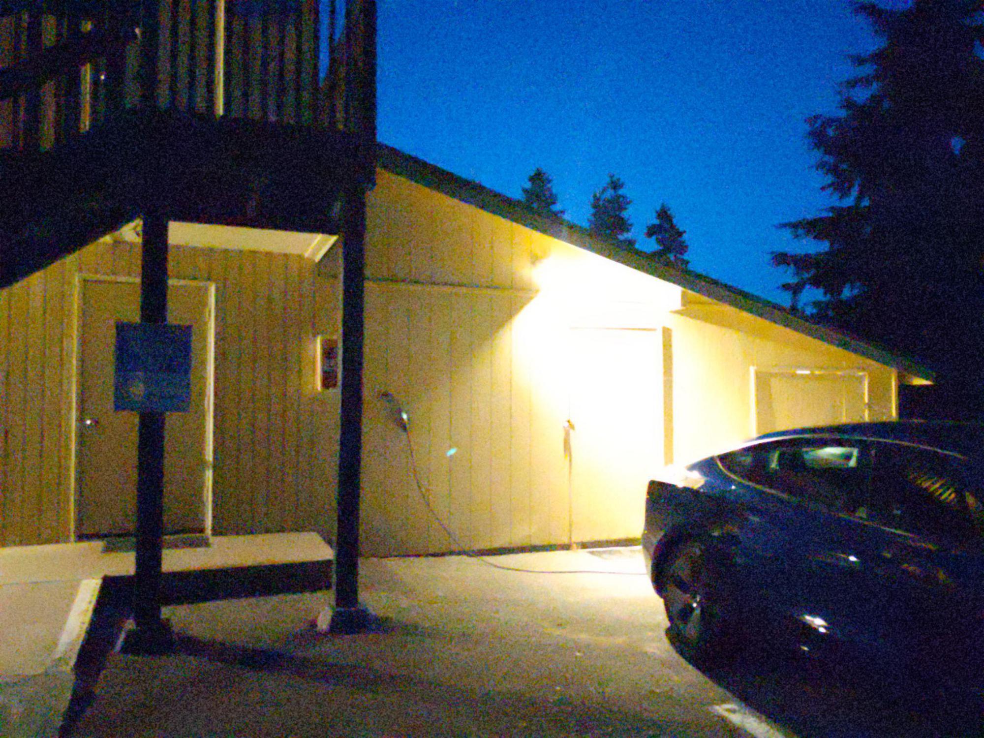 Harbor Inn | Freeland, WA | EV Station