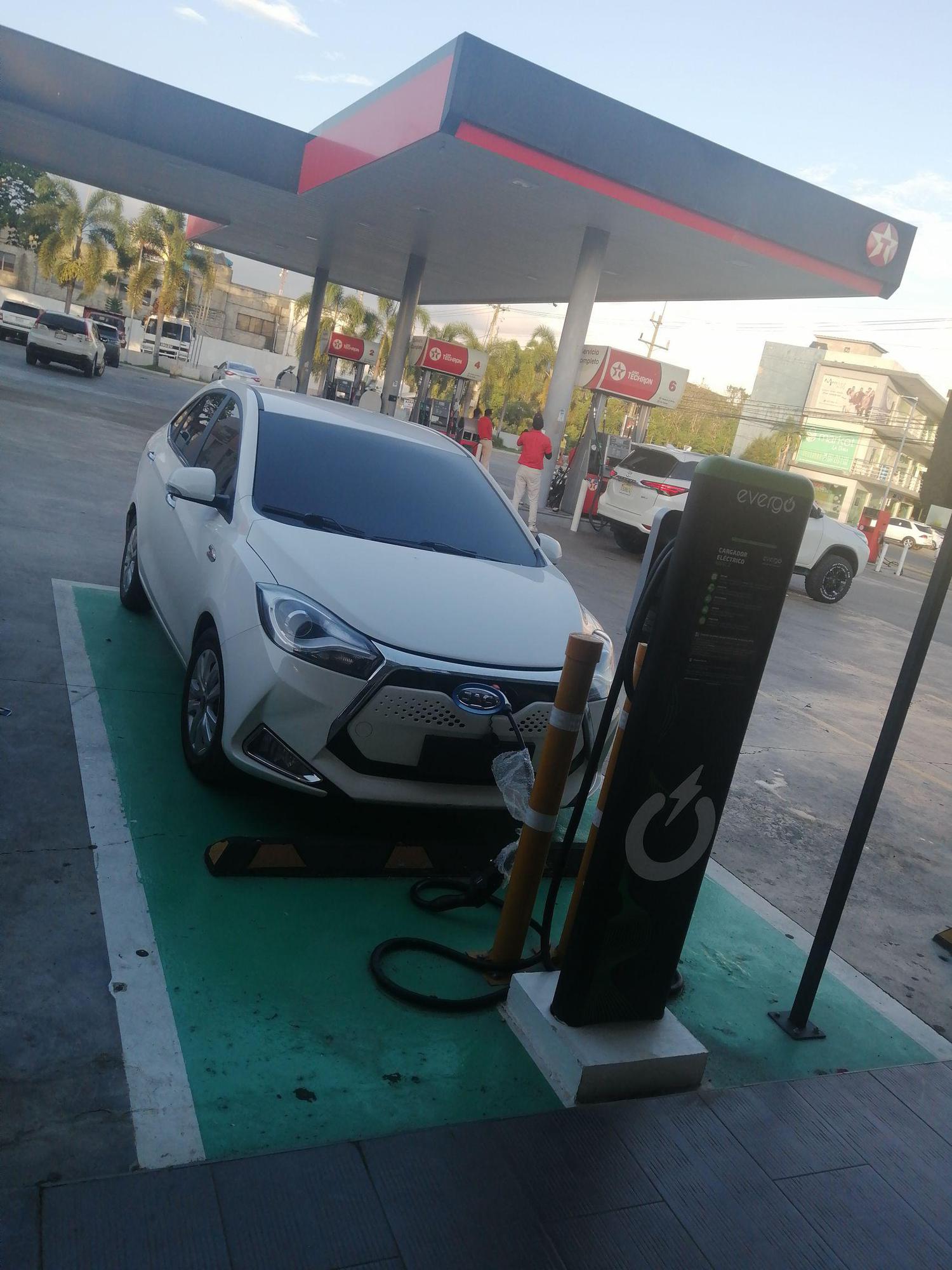 Estacion Texaco Javier | San Francisco de Macorís, Duarte | EV Station