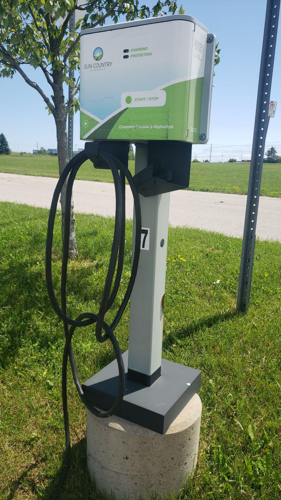 Harry Howell Arena | Hamilton, ON | EV Station