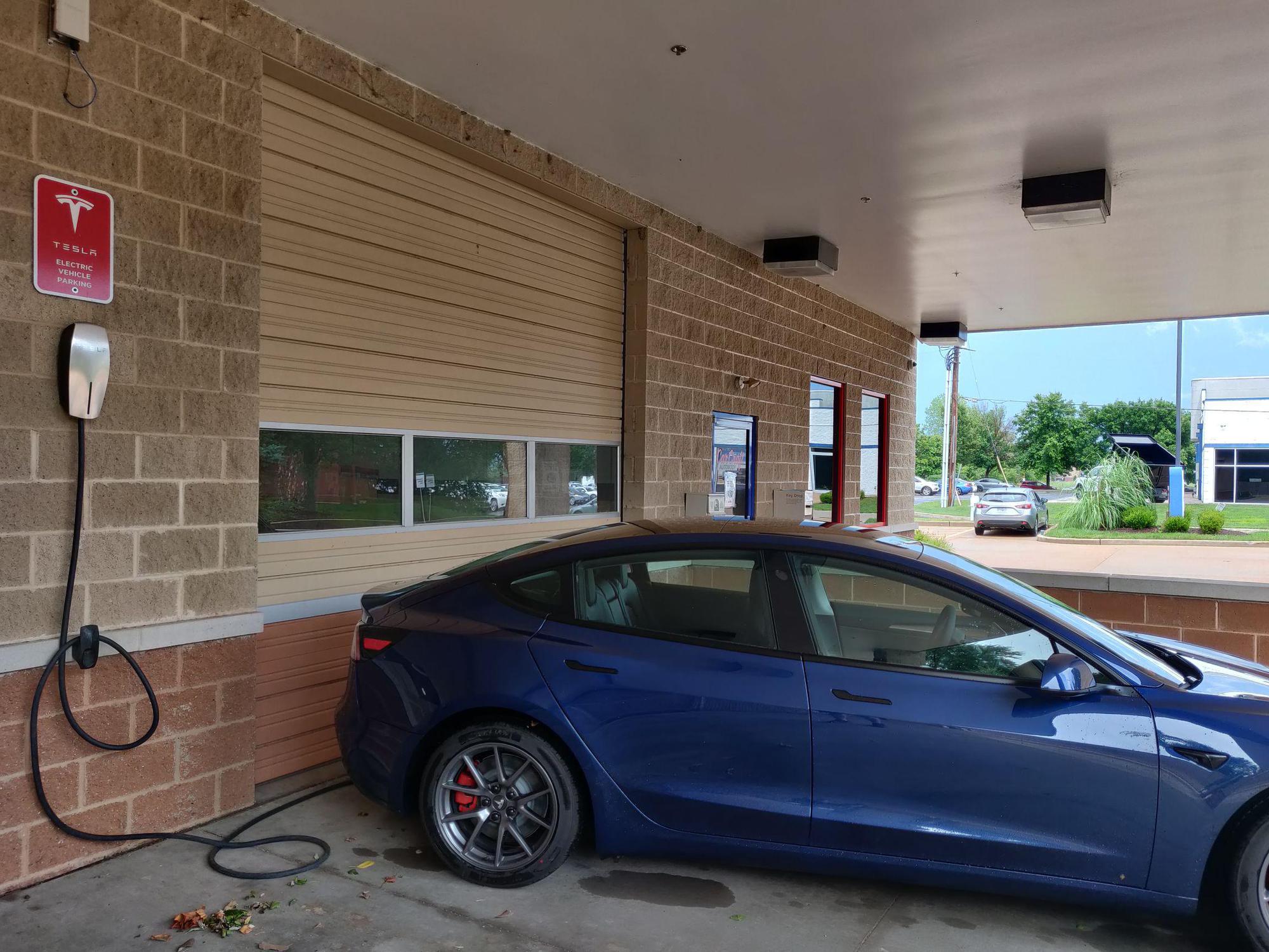 Car Craft Auto Body | Chesterfield, MO | EV Station