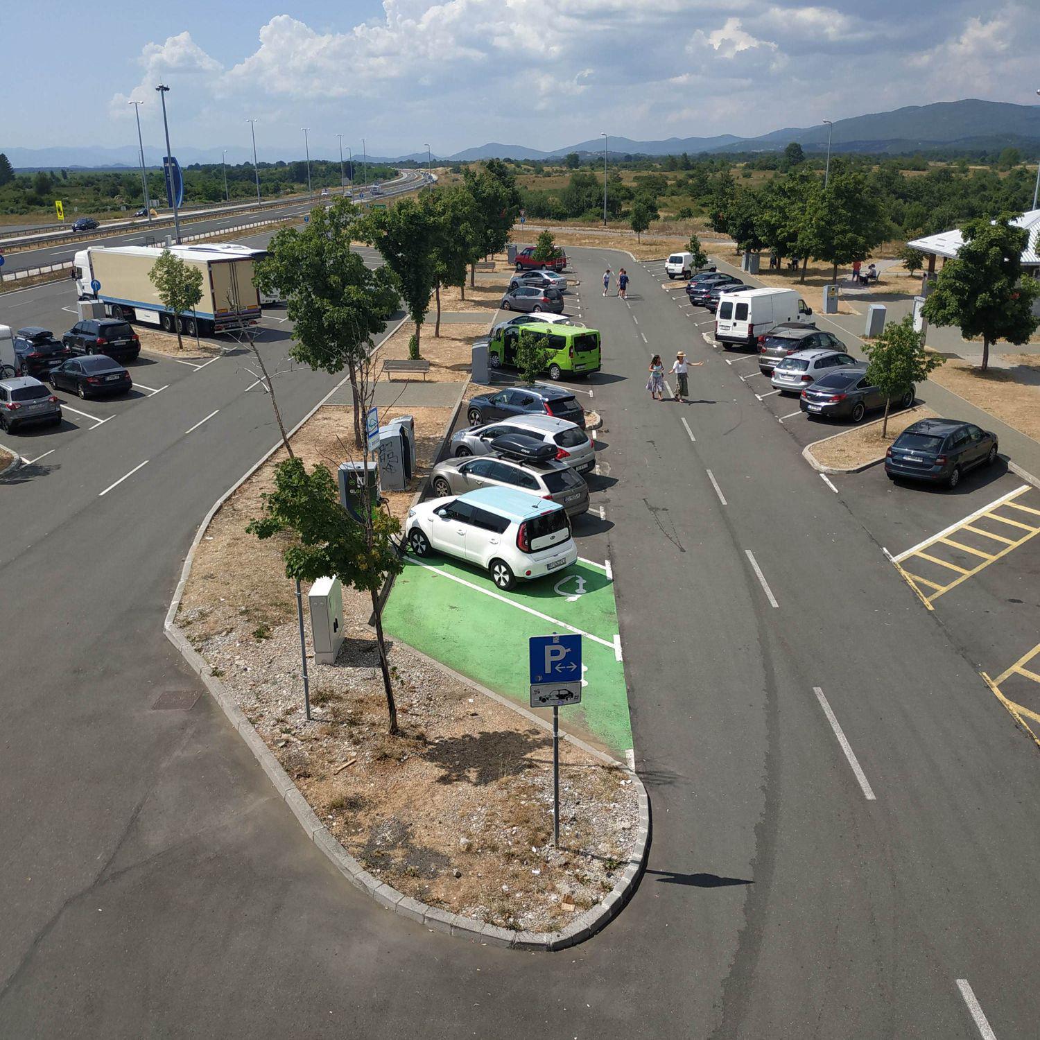 INA Zir Istok | Mogorić, Ličko-senjska županija | EV Station