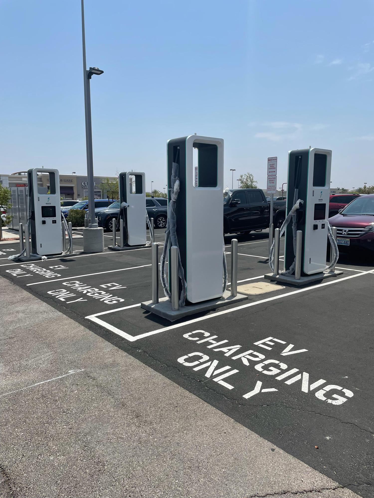 Target | Las Vegas, NV | EV Station
