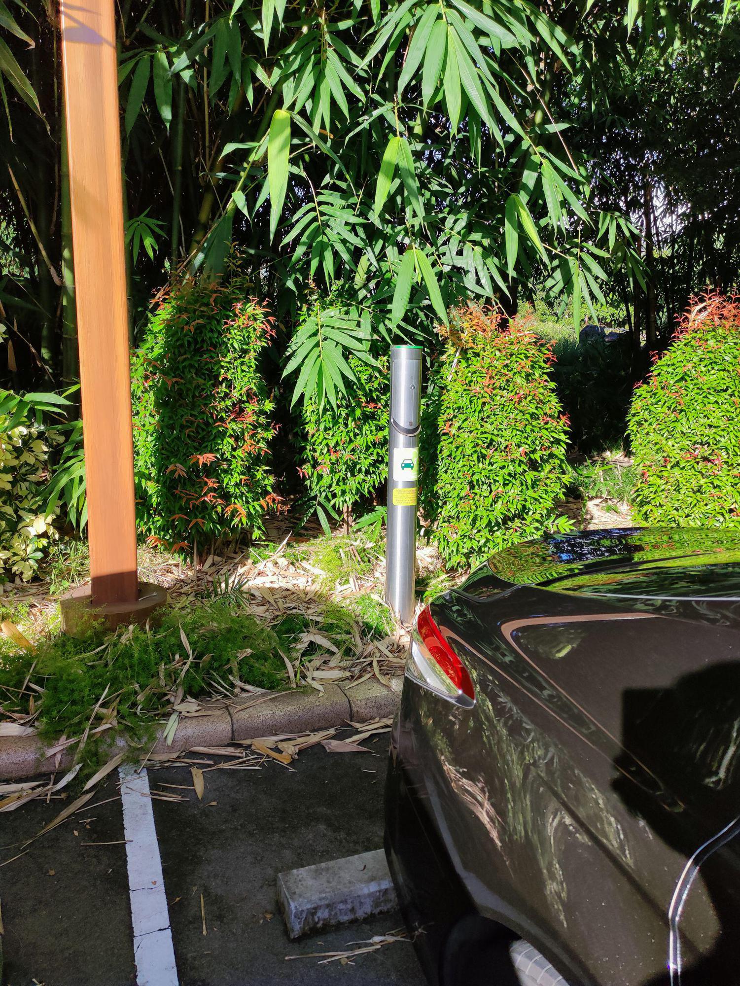 Disney Explorer Resort | 香港迪士尼樂園, 中國香港特別行政區新界神奇道 | EV Station