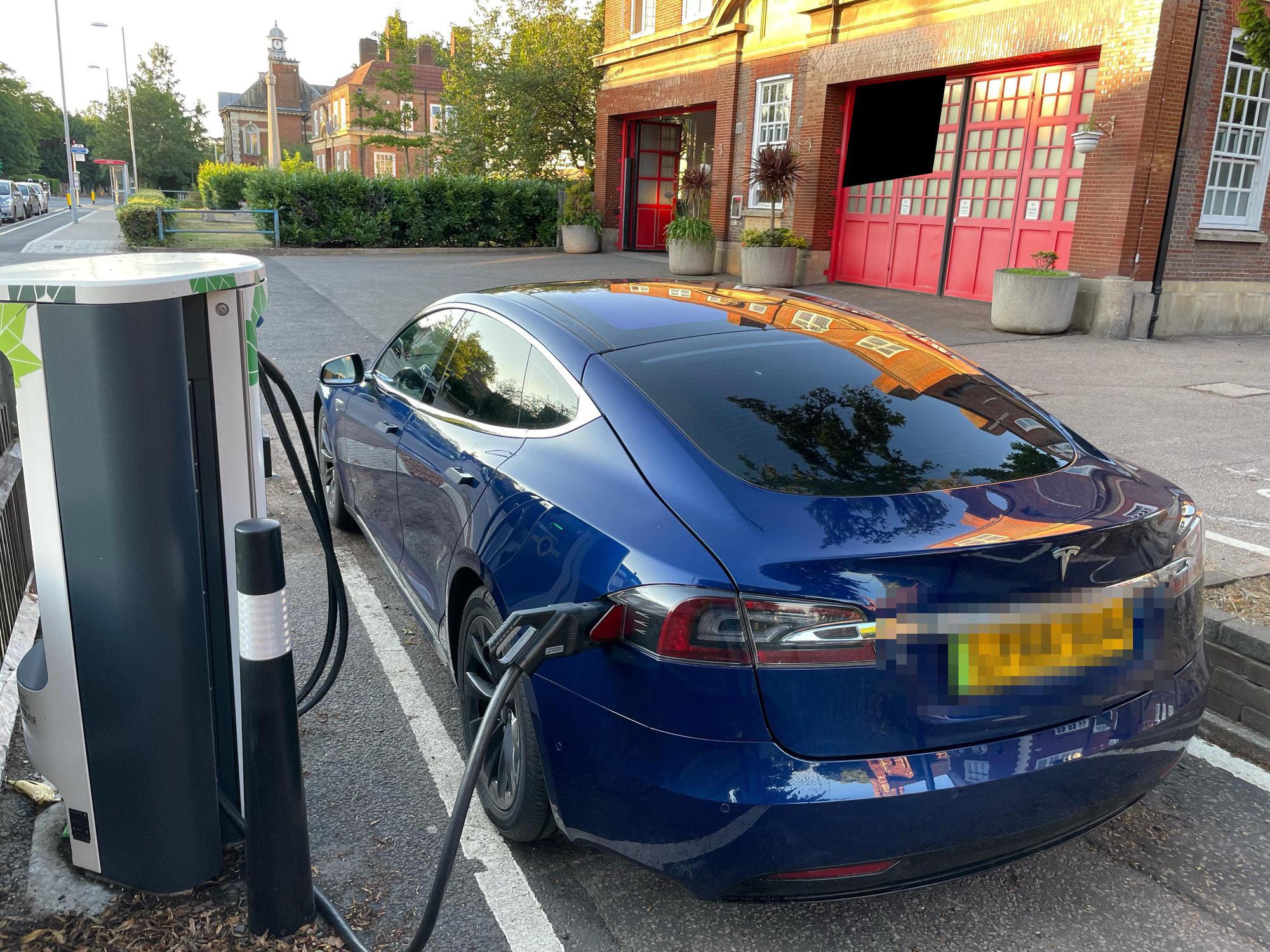 Surbiton Fire Station | TFL, Outside Surbiton Fire Station, Kingston ...