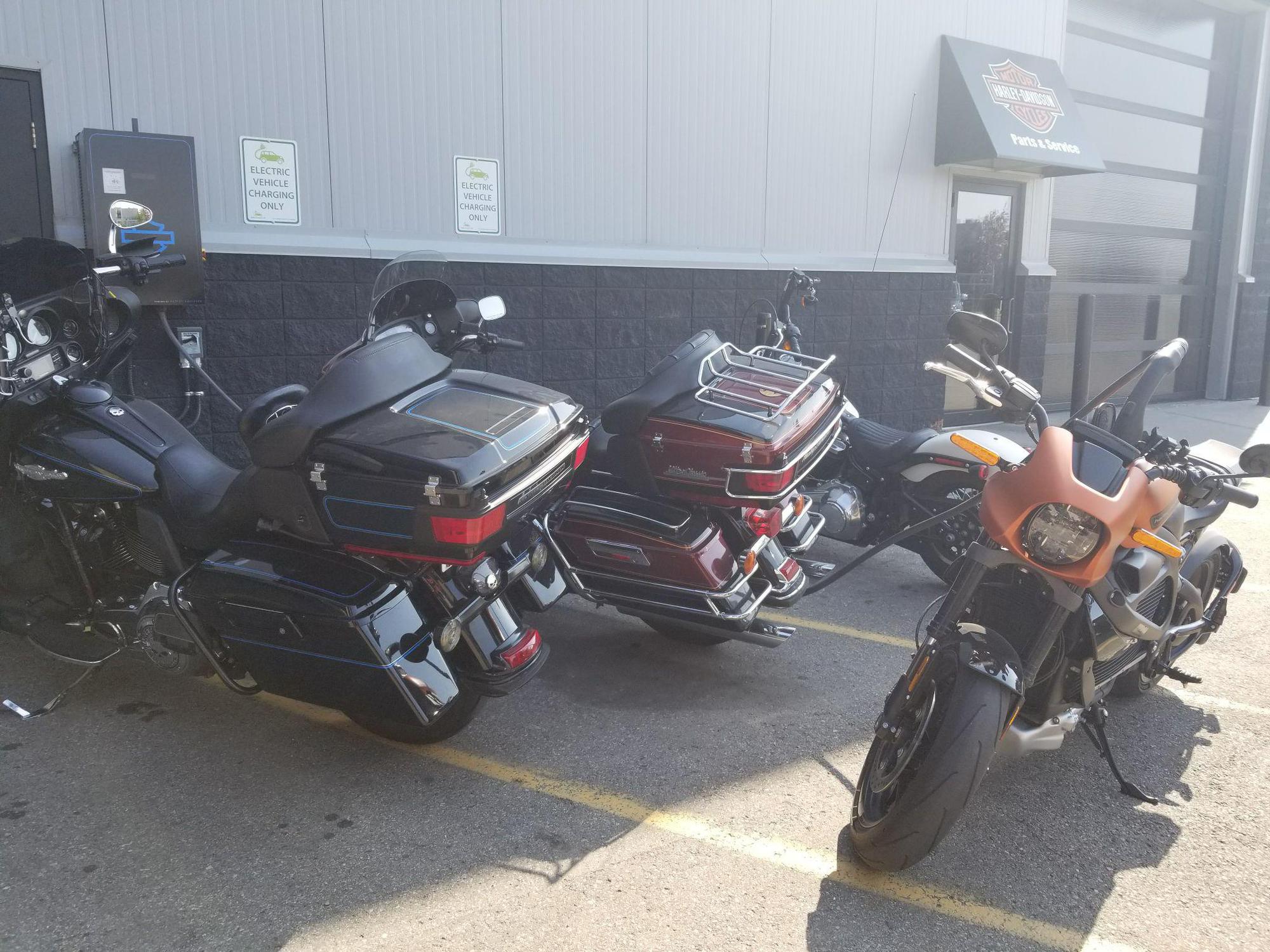Calgary Harley Davidson | Calgary, AB | EV Station