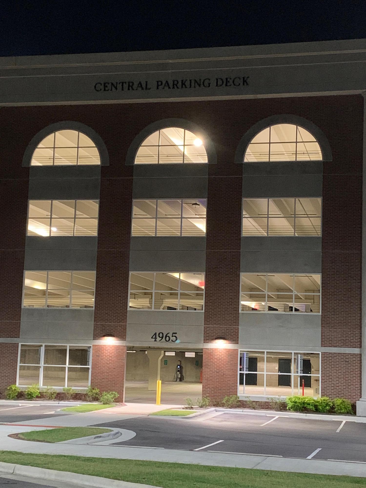 UNCW Central Parking Deck | Wilmington, NC | EV Station