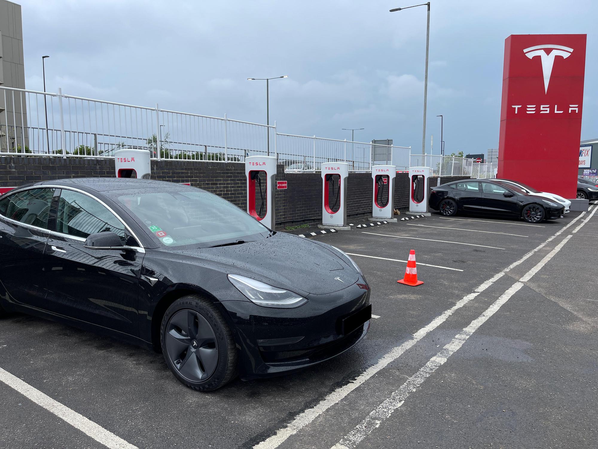 Tesla Centre London Park Royal | 152 Dukes Rd, London W3 0SL, UK | EV ...