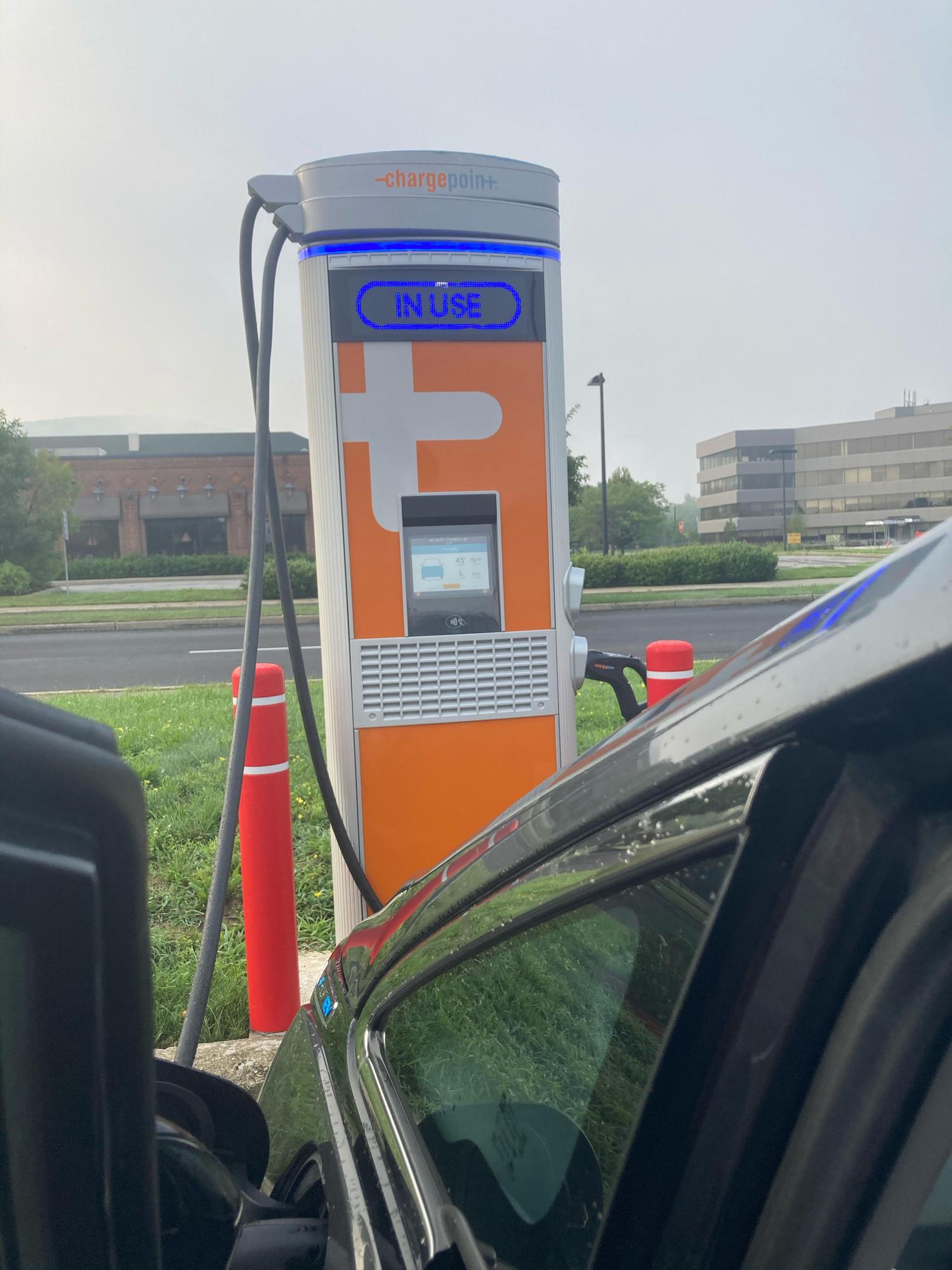 Hudson Valley Towne Center - Regal Fishkill | Fishkill, NY | EV Station