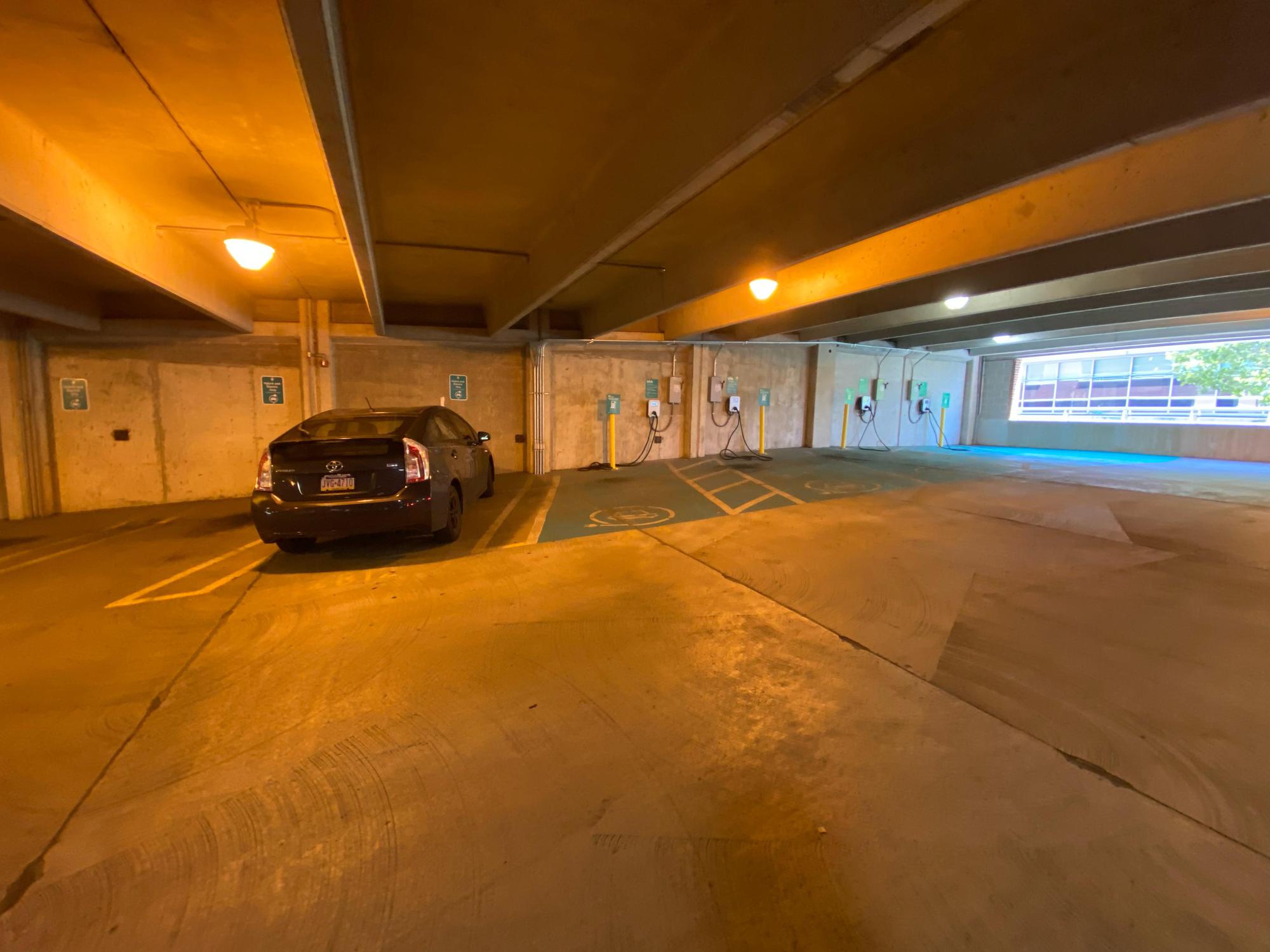 38th & Walnut Parking Garage | Philadelphia, PA | EV Station