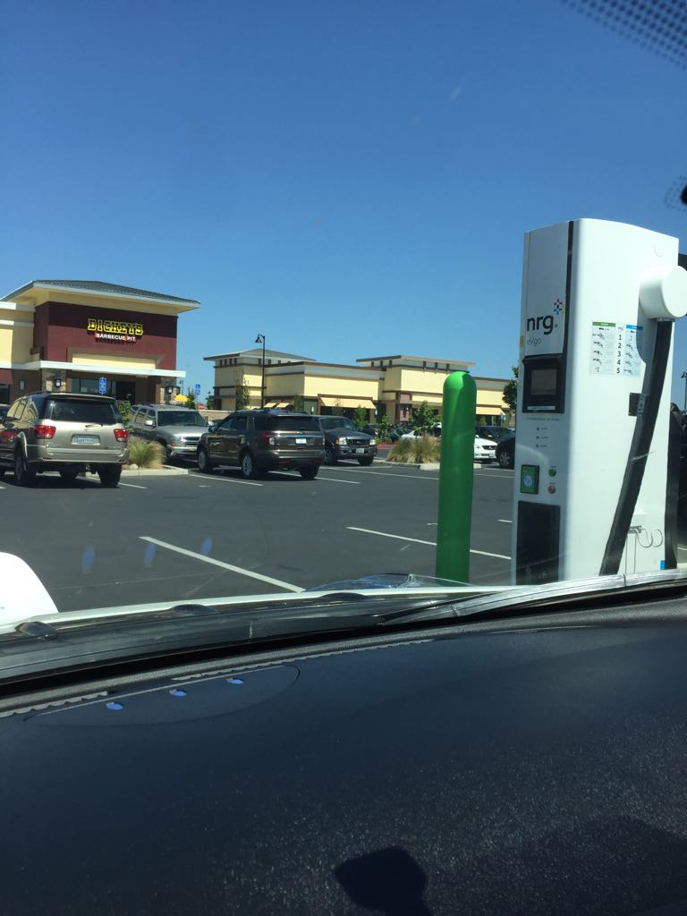 Rocklin Commons - Panda Express | Rocklin, CA | EV Station