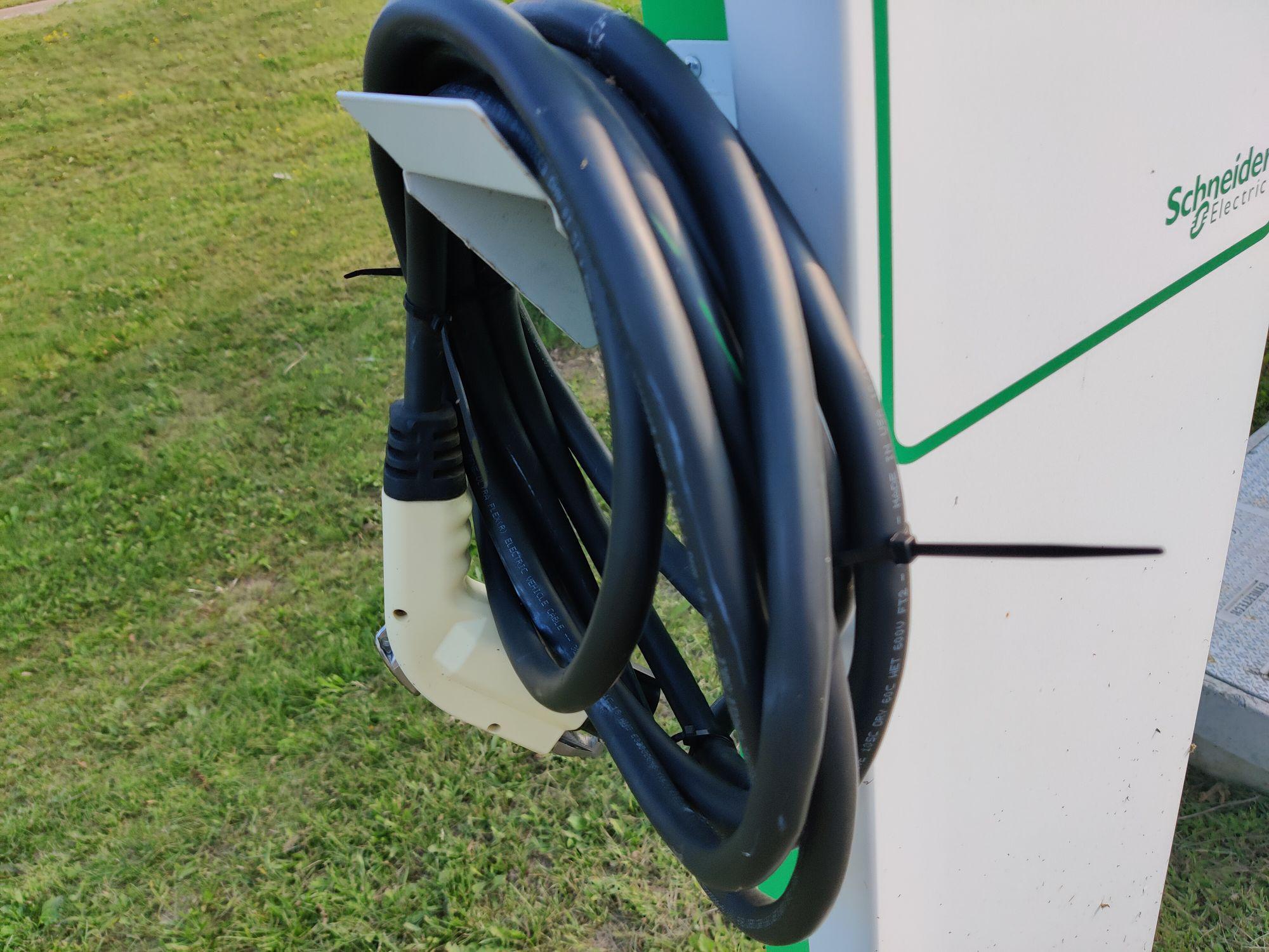 Inn Power | Innisfil, ON | EV Station