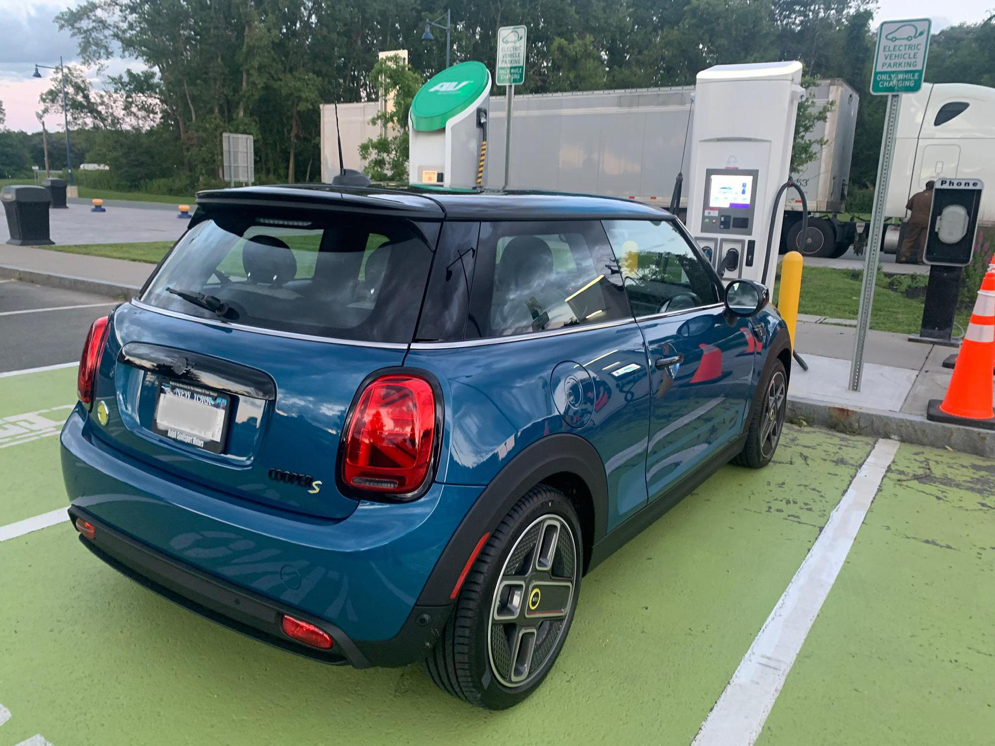 Mohawk Valley Welcome Center | Randall, NY | EV Station