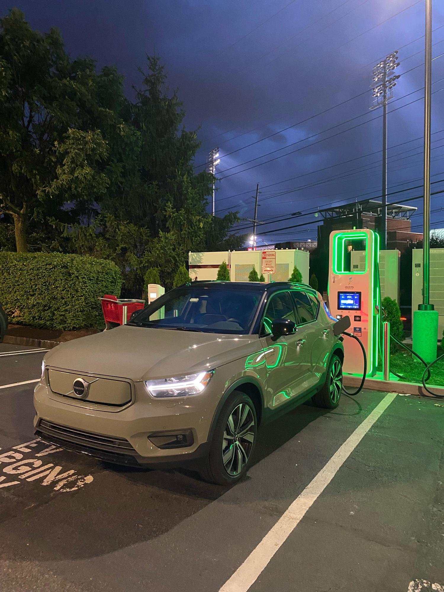 Target | Bridgewater Township, NJ | EV Station