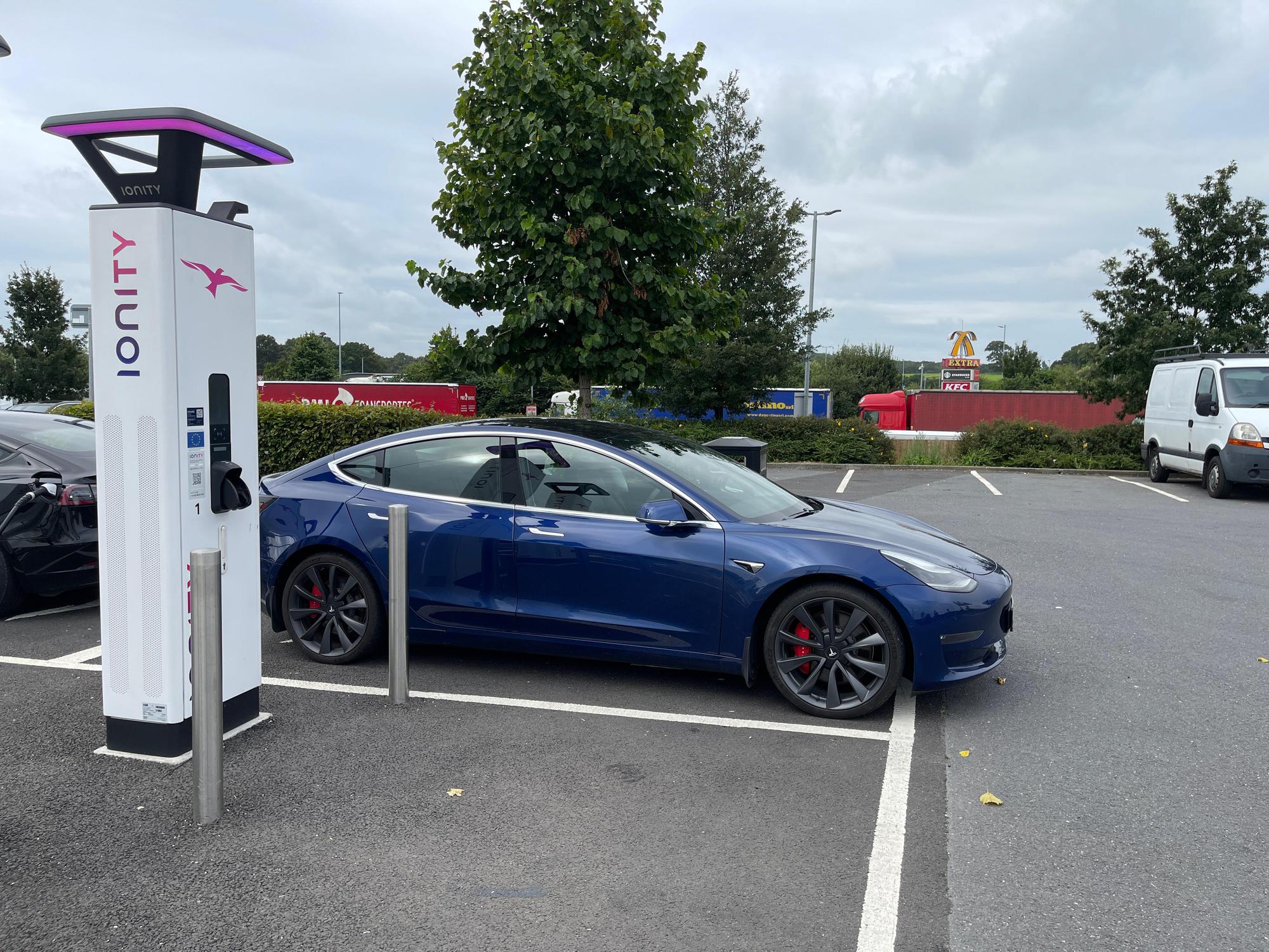 Cobham Services M25 (2) | Downside, England | EV Station