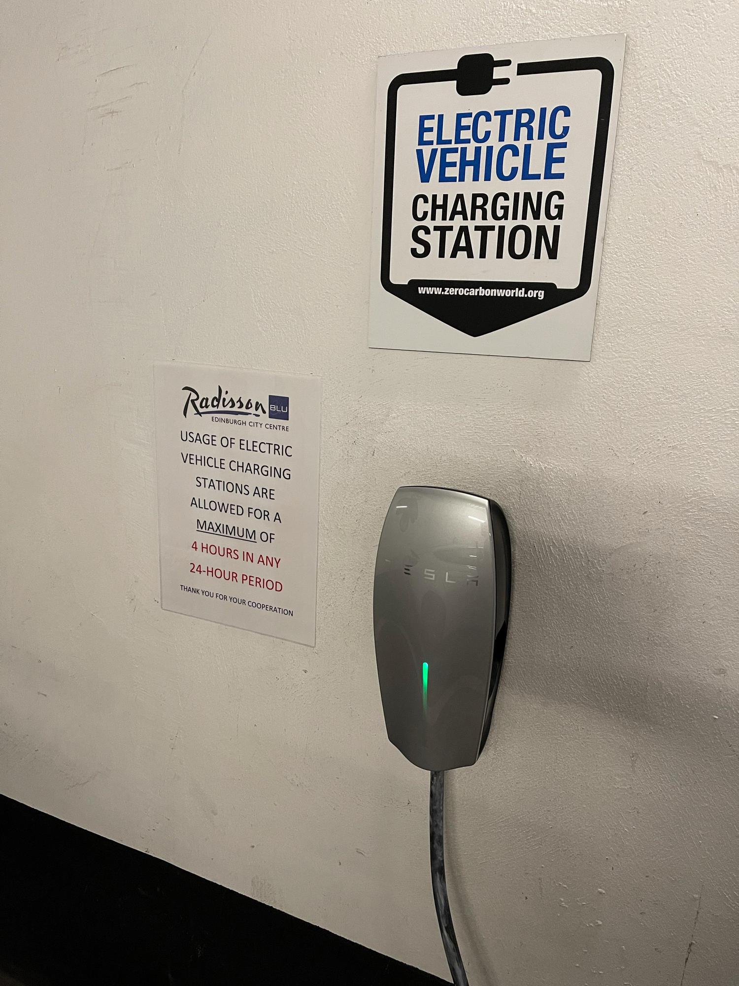 Radisson Blu Hotel | Edinburgh, Scotland | EV Station