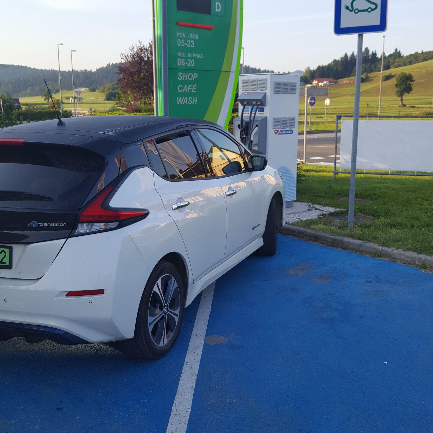 MOL Logatec | Tržaška cesta 74A, 1370 Logatec, Slovenia | EV Station