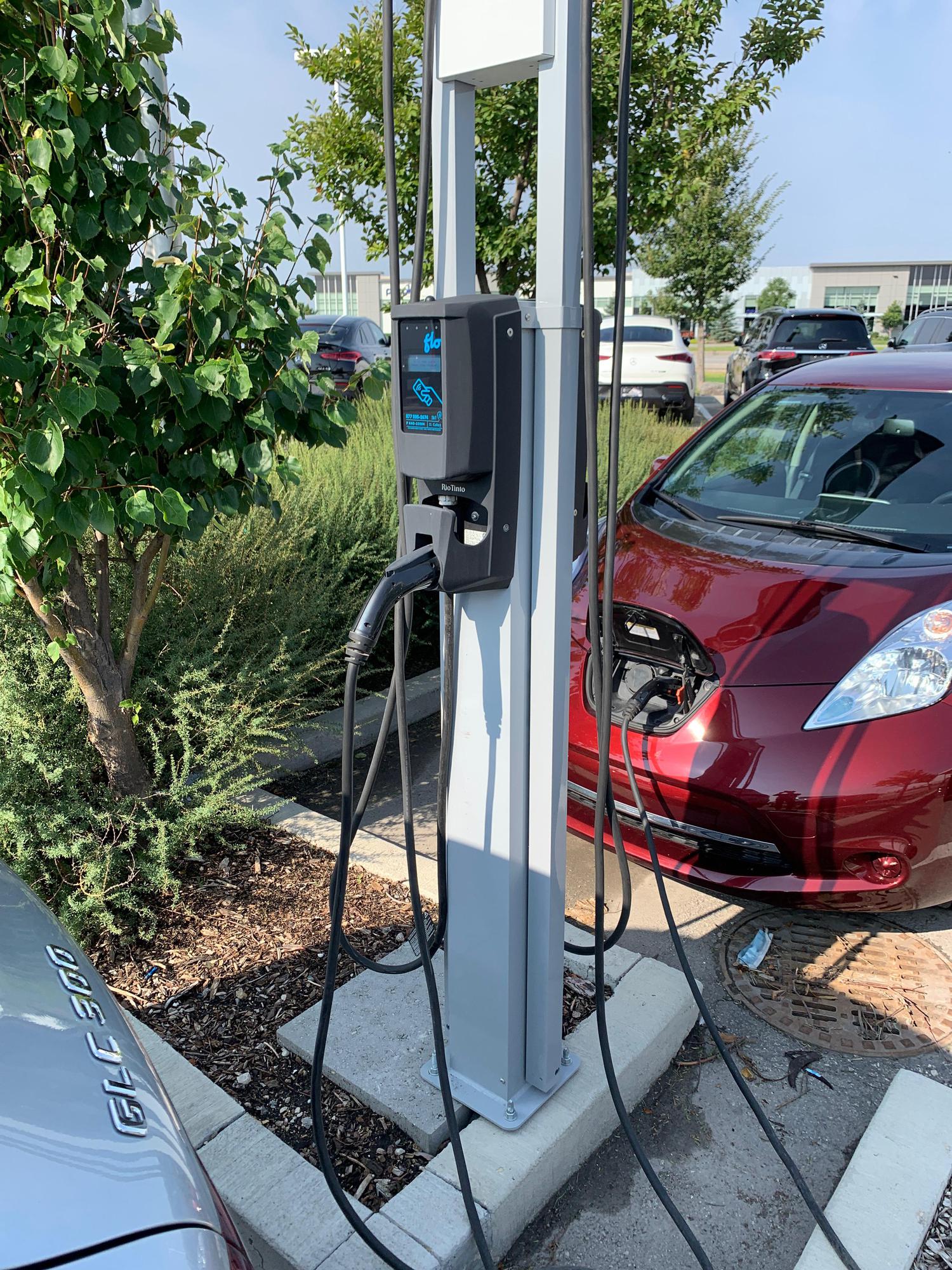 Mercedes-Benz Winnipeg | Winnipeg, MB | EV Station