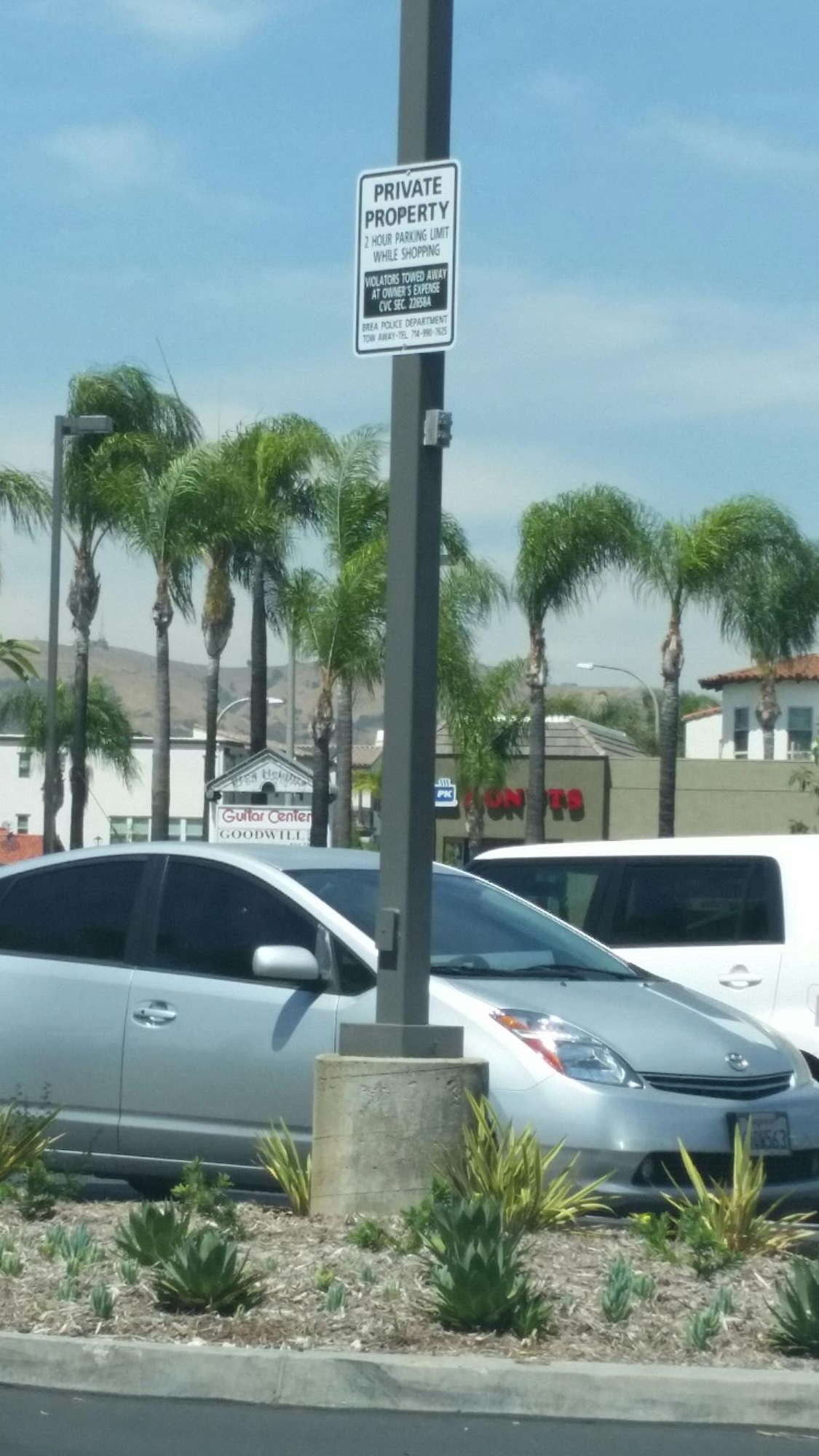 Goodwill Store & Donation Center | Brea, CA | EV Station