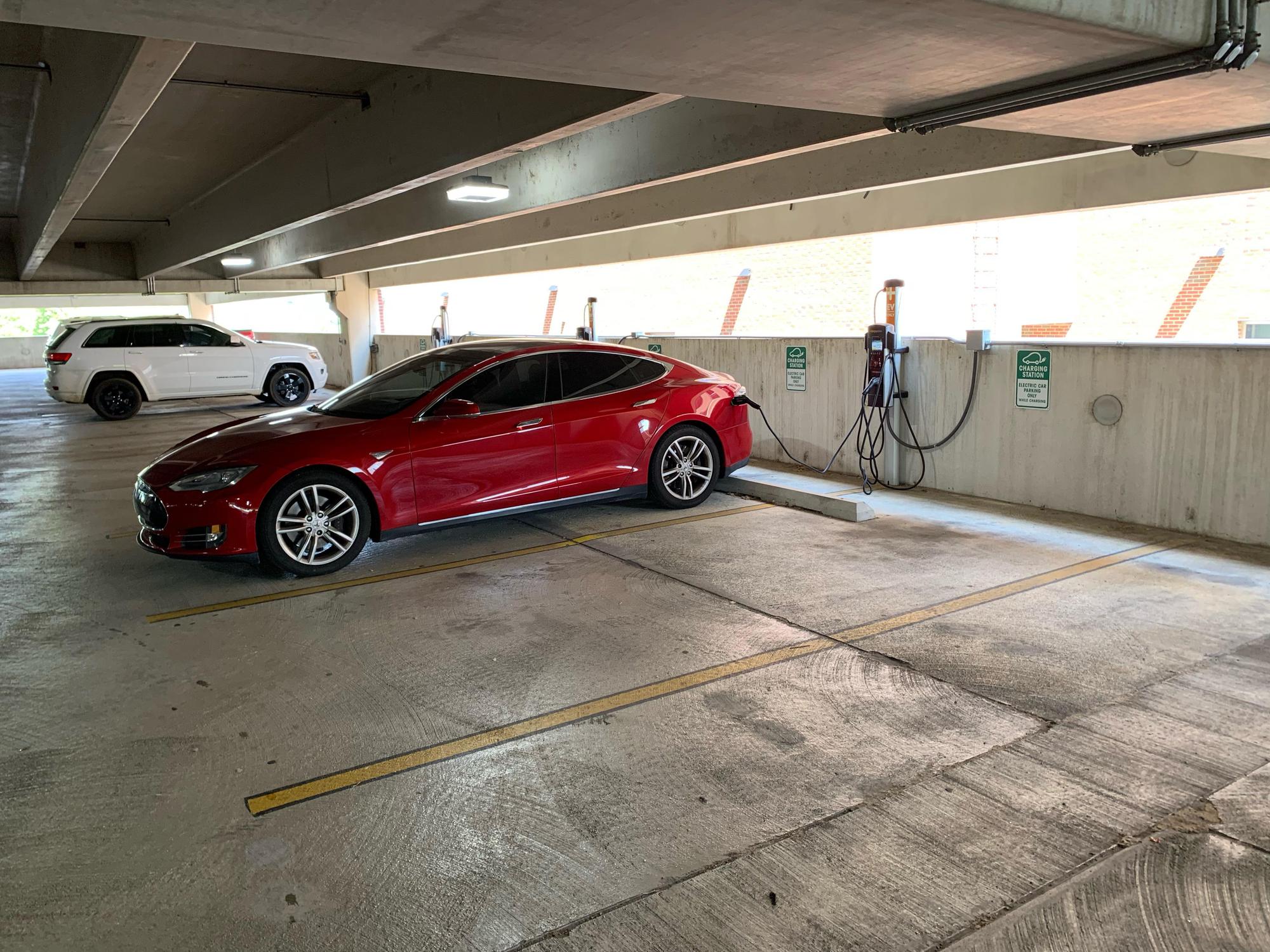Carilion Clinic Riverside | Roanoke, VA | EV Station