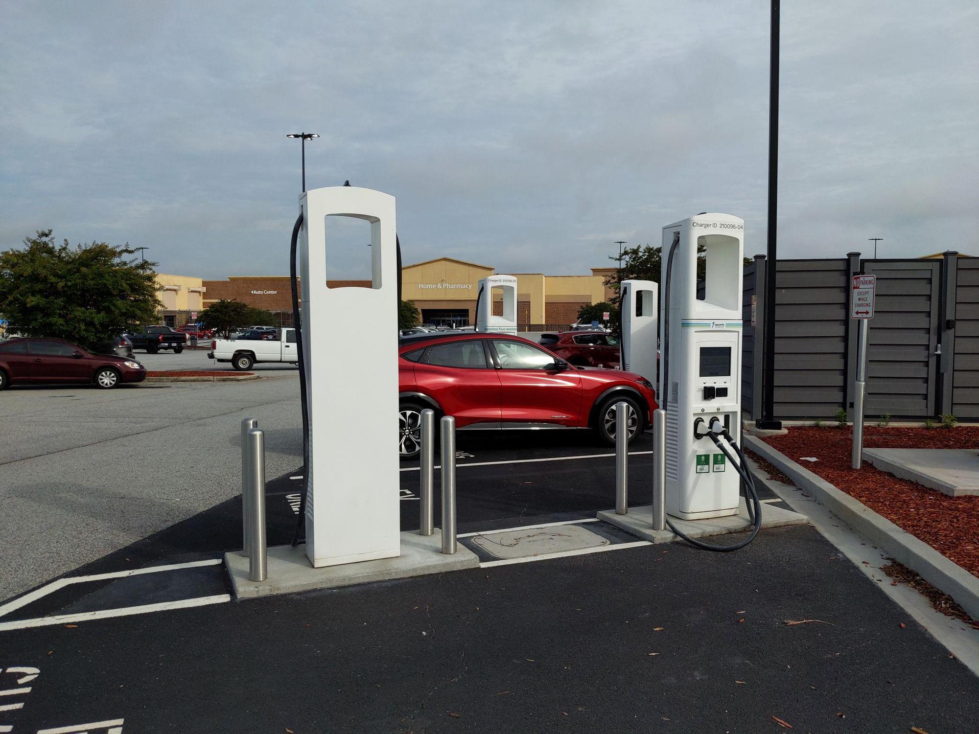 Walmart Supercenter | Stockbridge, GA | EV Station