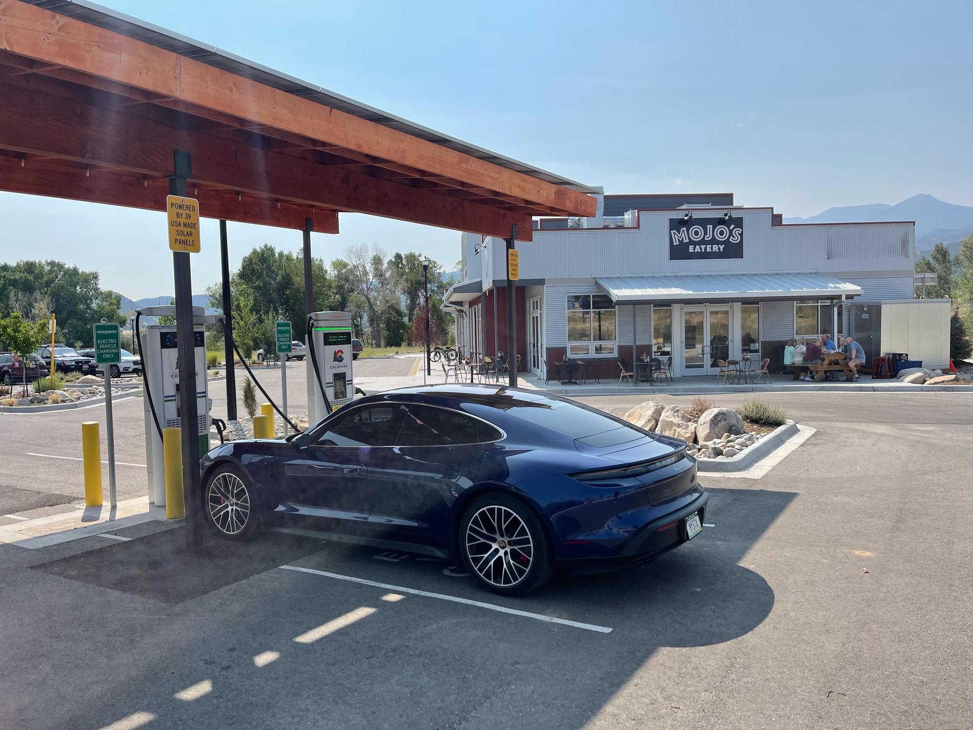 Mojo’s Eatery | Salida, CO | EV Station