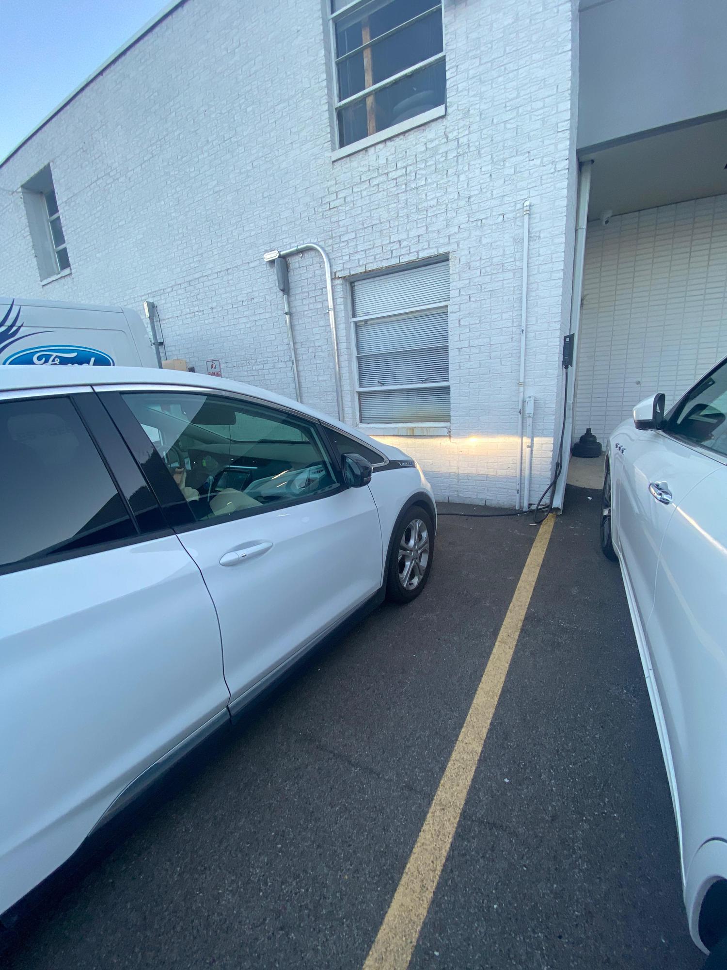 Hawk Ford | St. Charles, IL | EV Station