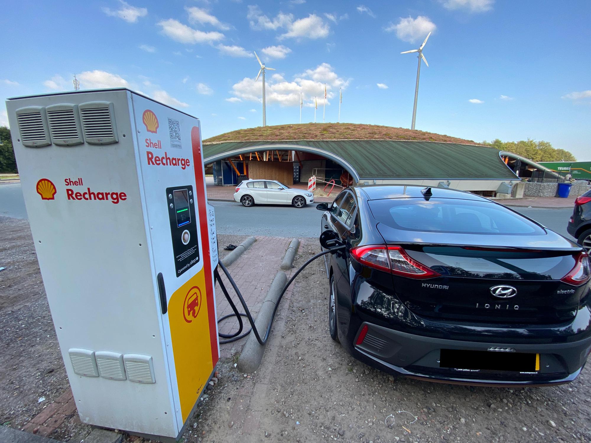 Shell Green Planet | Pesse, DR | EV Station