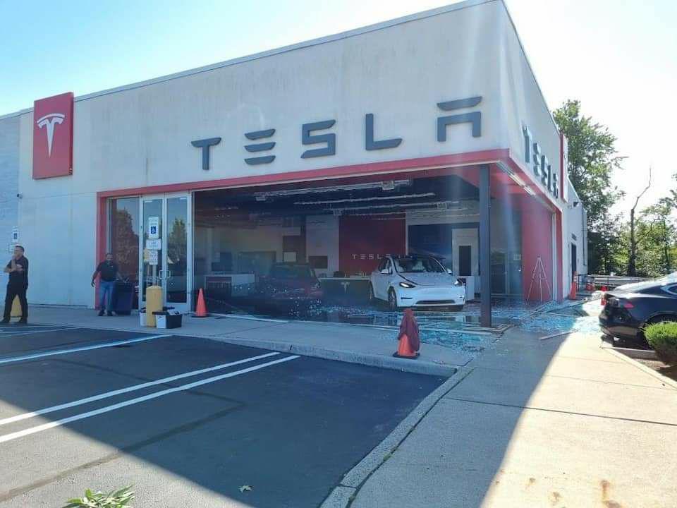 Tesla Service Center Paramus | Paramus, NJ | EV Station