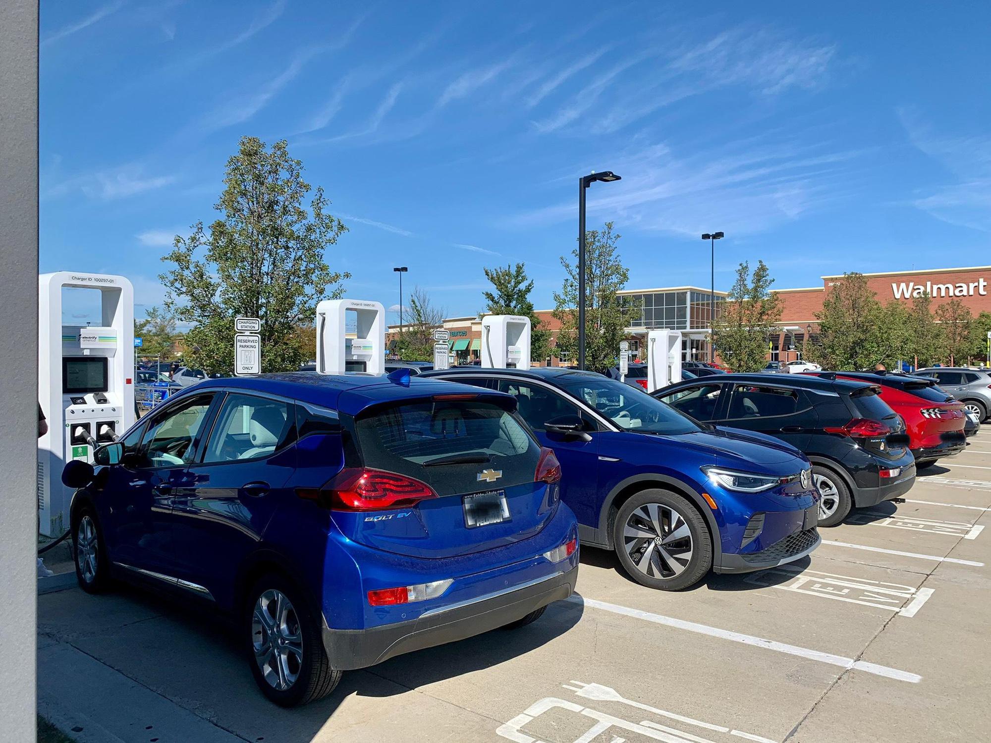 Walmart Supercenter | Novi, MI | EV Station