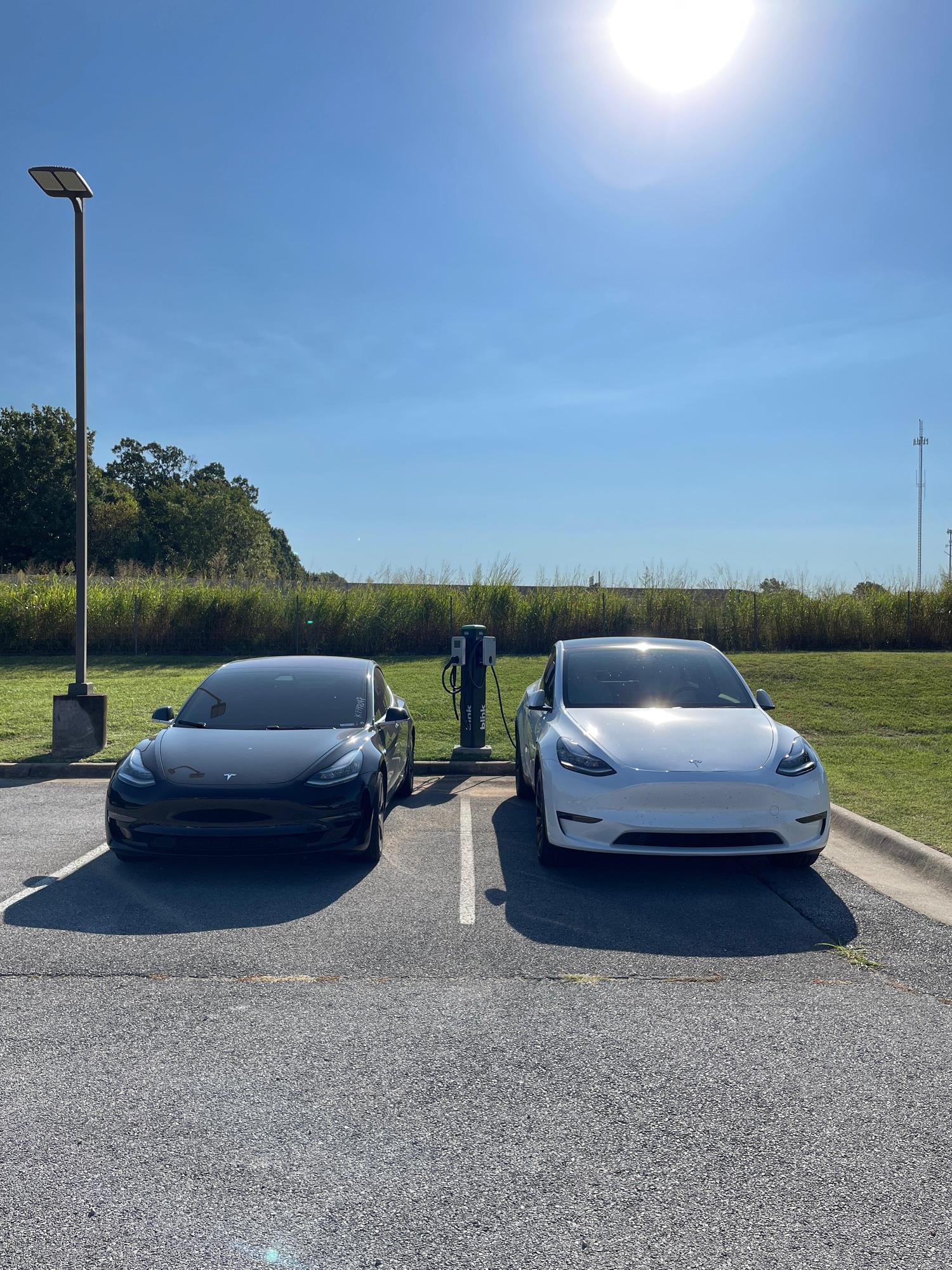 Steve Landers Auto Group | Rogers, AR | EV Station